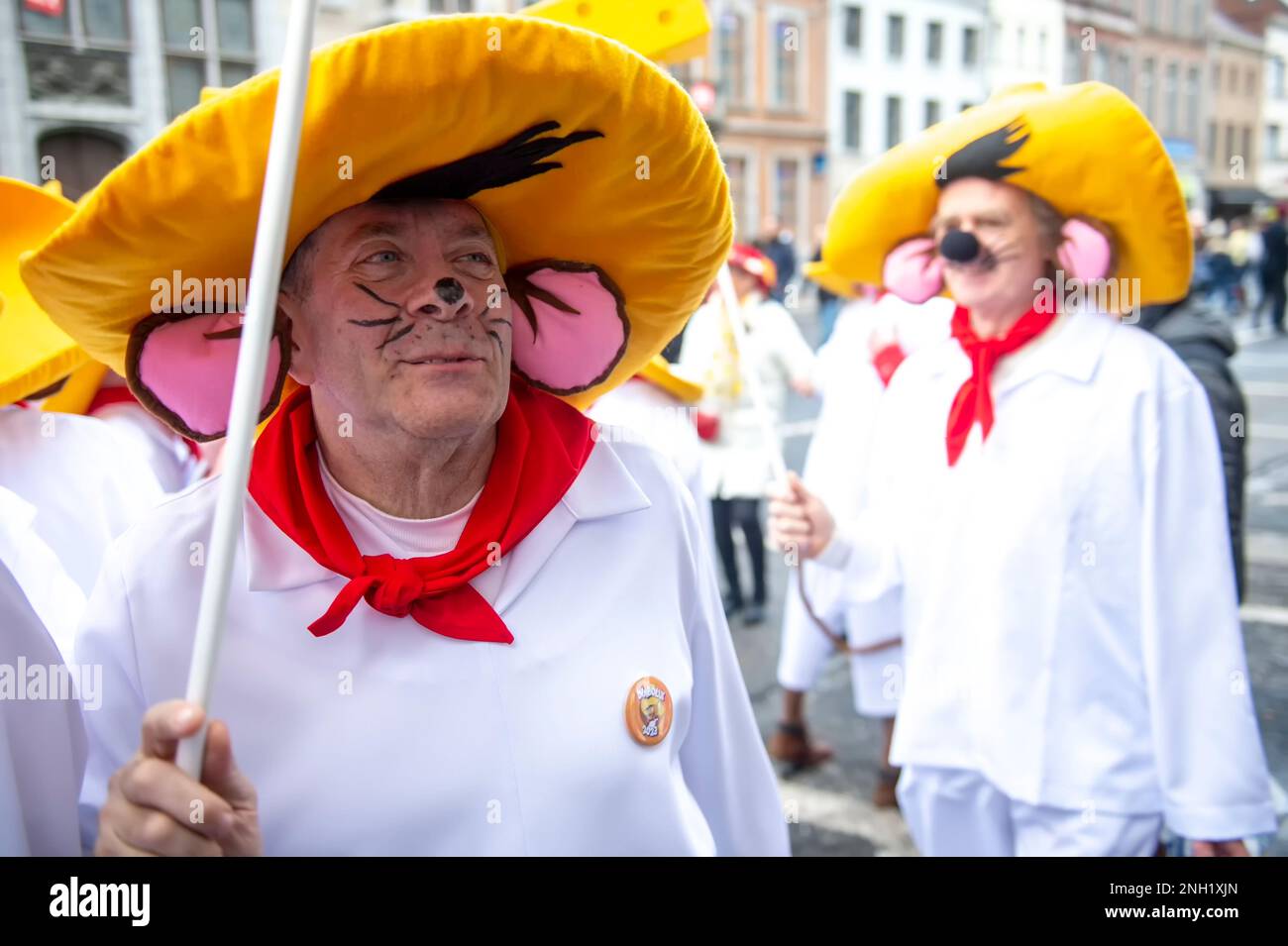 Carnaval de Binche dimanche gras Stock Photo - Alamy