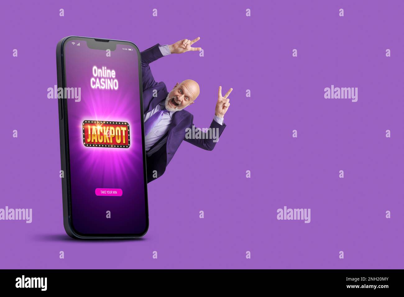 Advertisement on big screen hi-res stock photography and images - Alamy