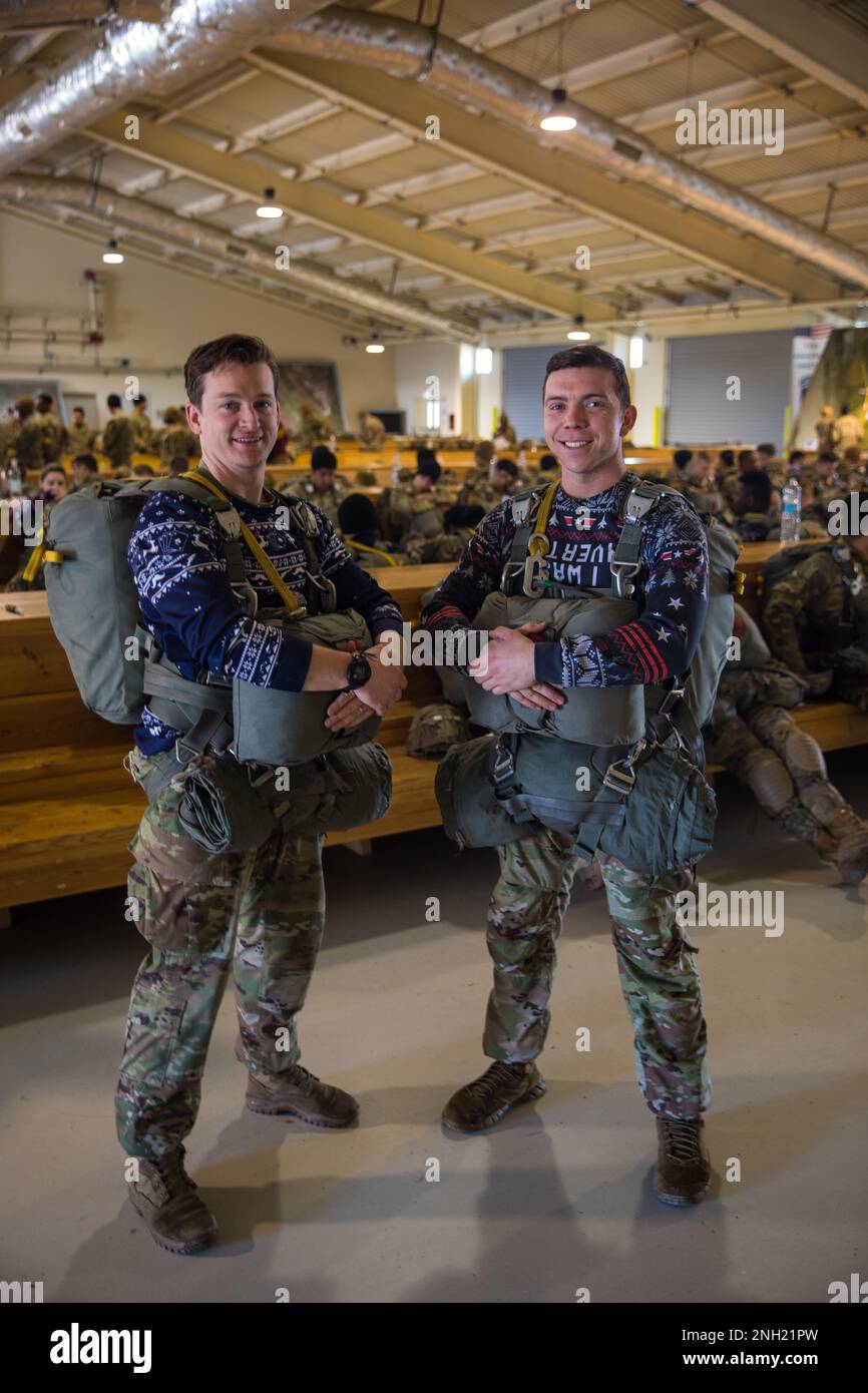 U.S. Army Staff Sgt. Connor Schall and Staff. Sgt. Dylan Francis ...