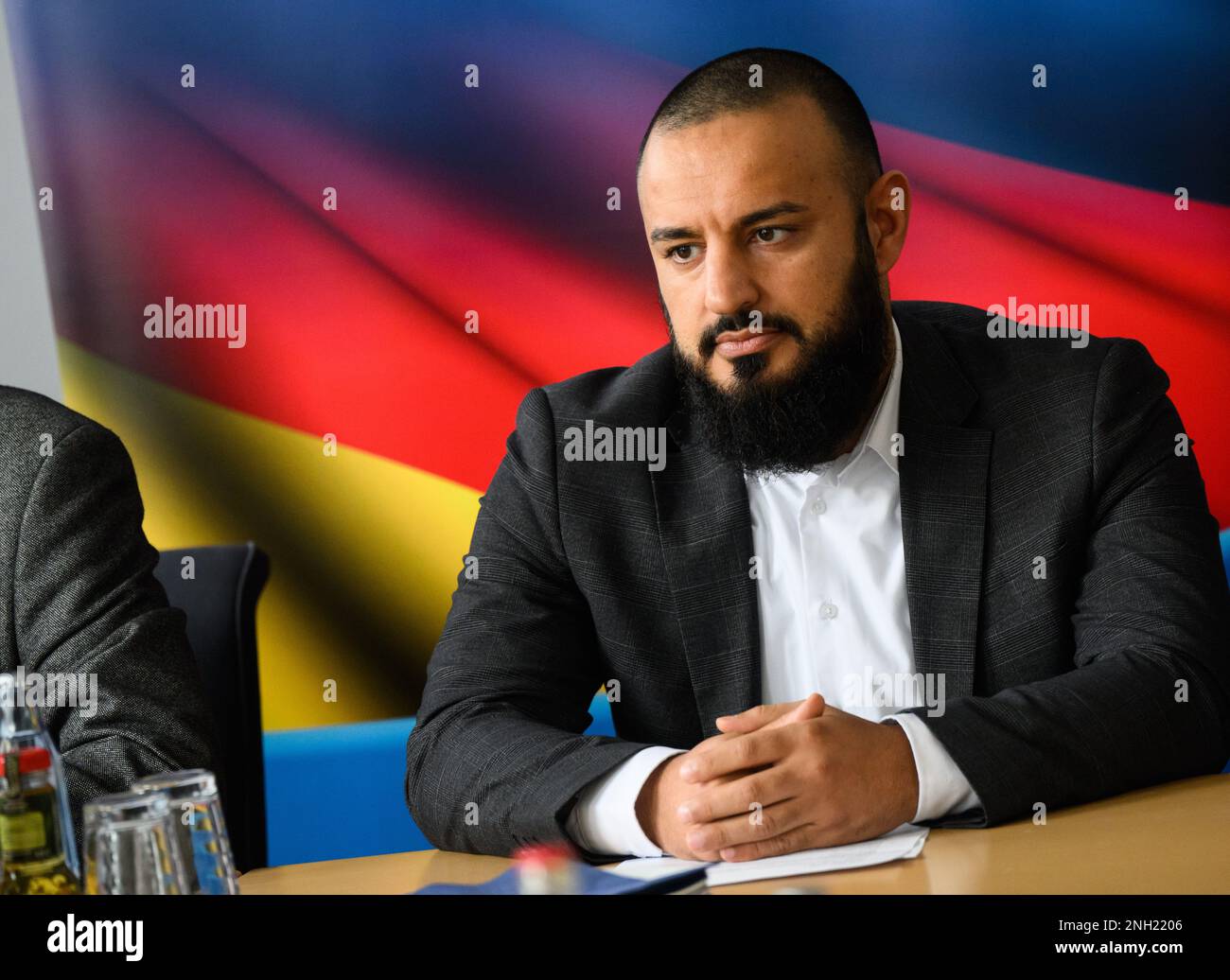 Omid najafi hi-res stock photography and images - Alamy