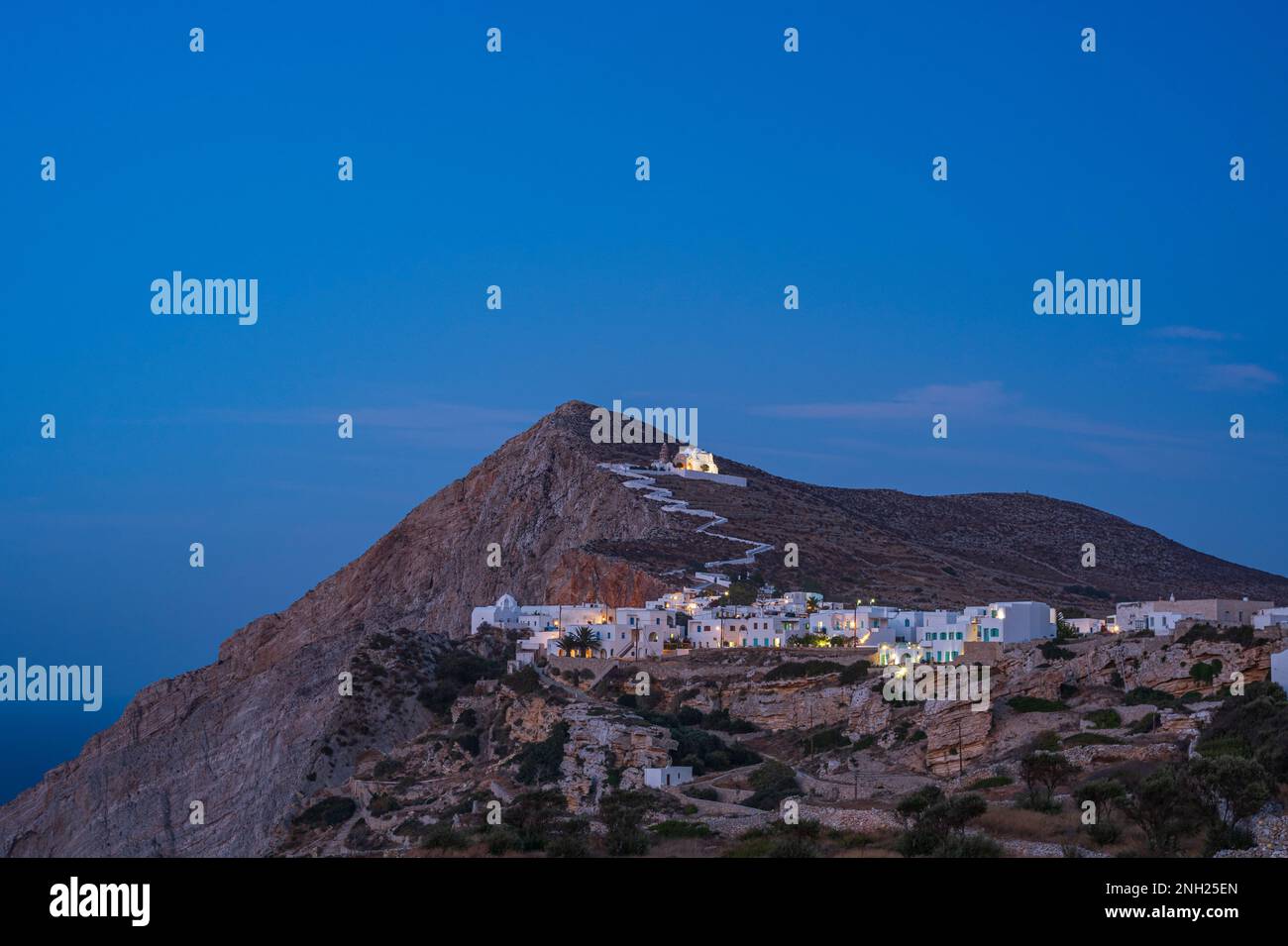 Cyclades islands villages by night hi-res stock photography and images ...