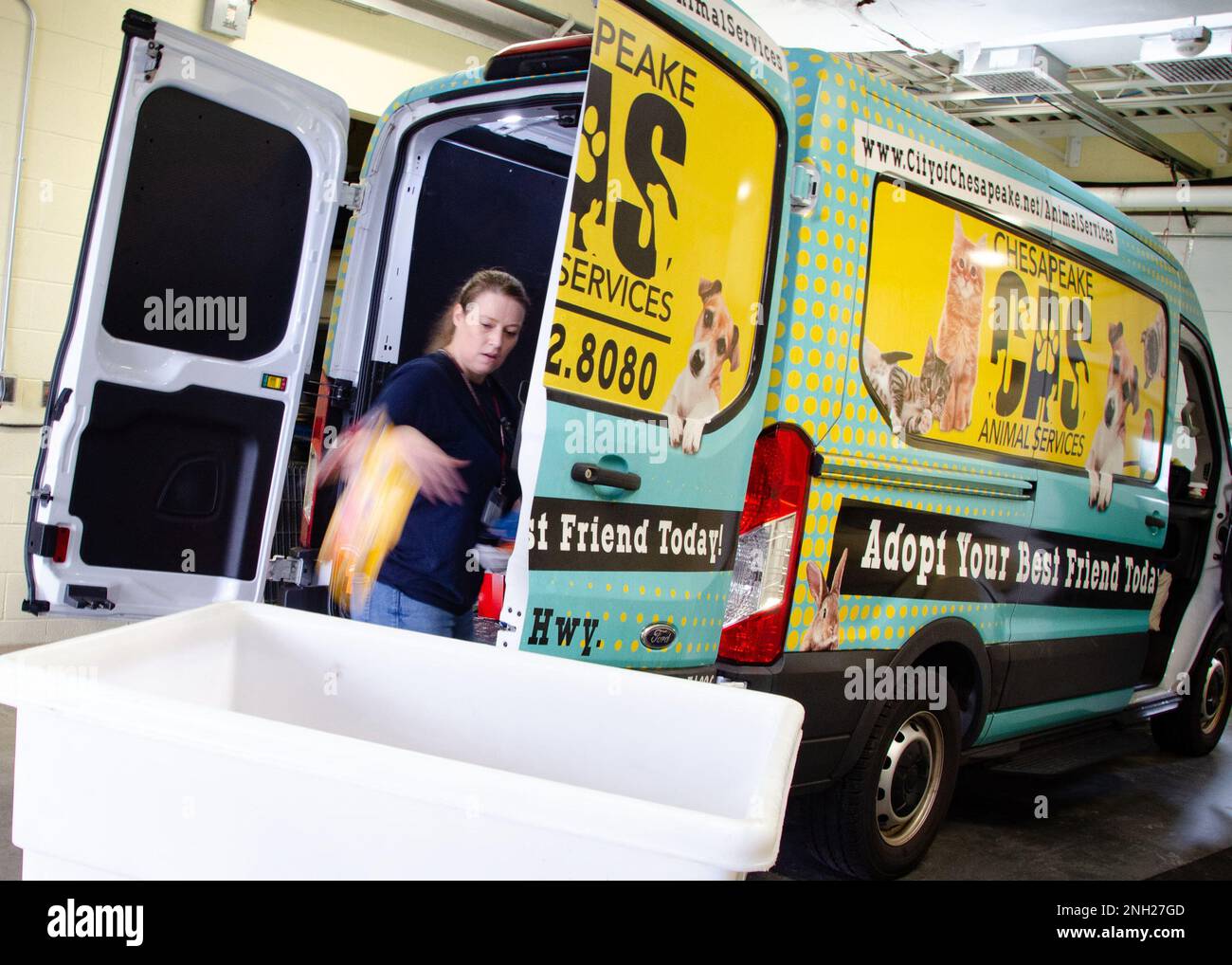 Cryptologic technician interpretive hi-res stock photography and images ...