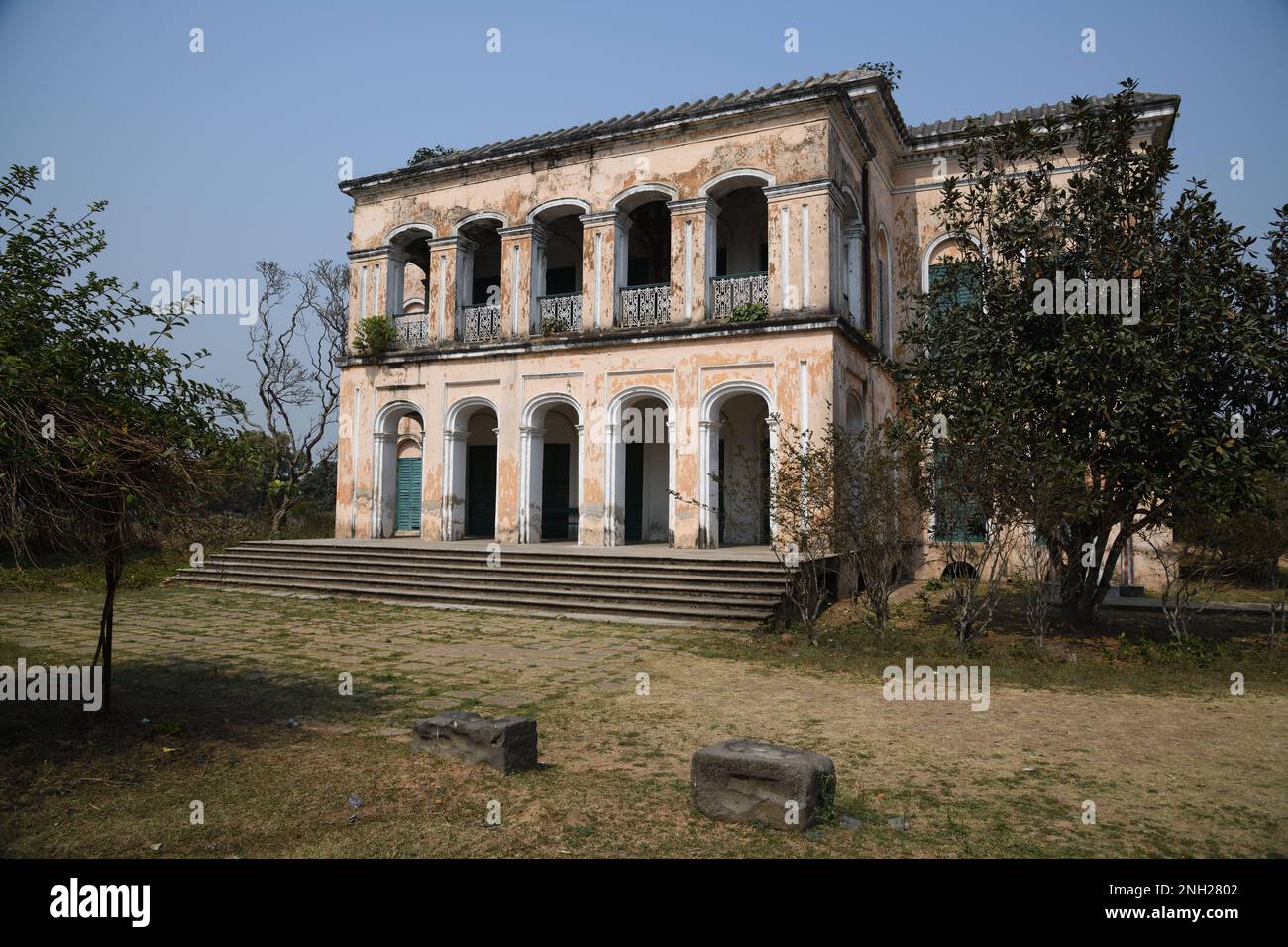 Main building (southern facade) of the Sinha Raya Baganbati Estates ...