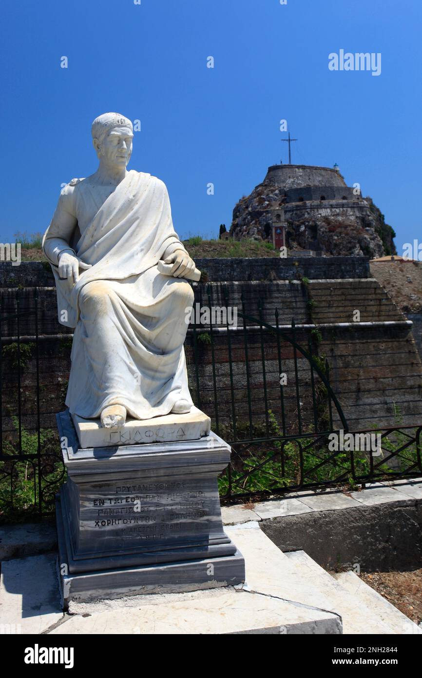 Corfu city statue hi-res stock photography and images - Alamy