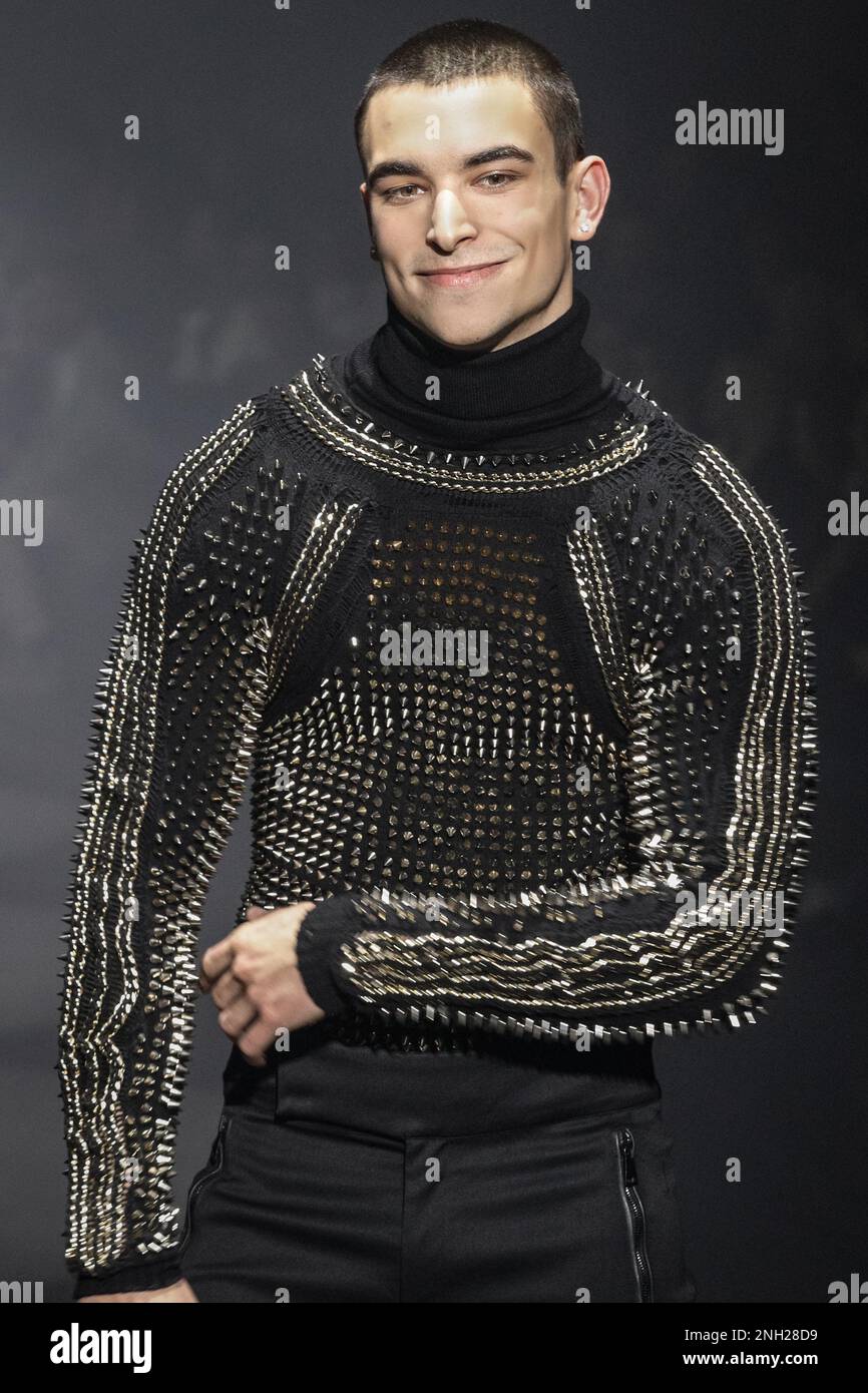 Freemasons Hall, London, UK. 19th Feb, 2023. Models on the catwalk ...