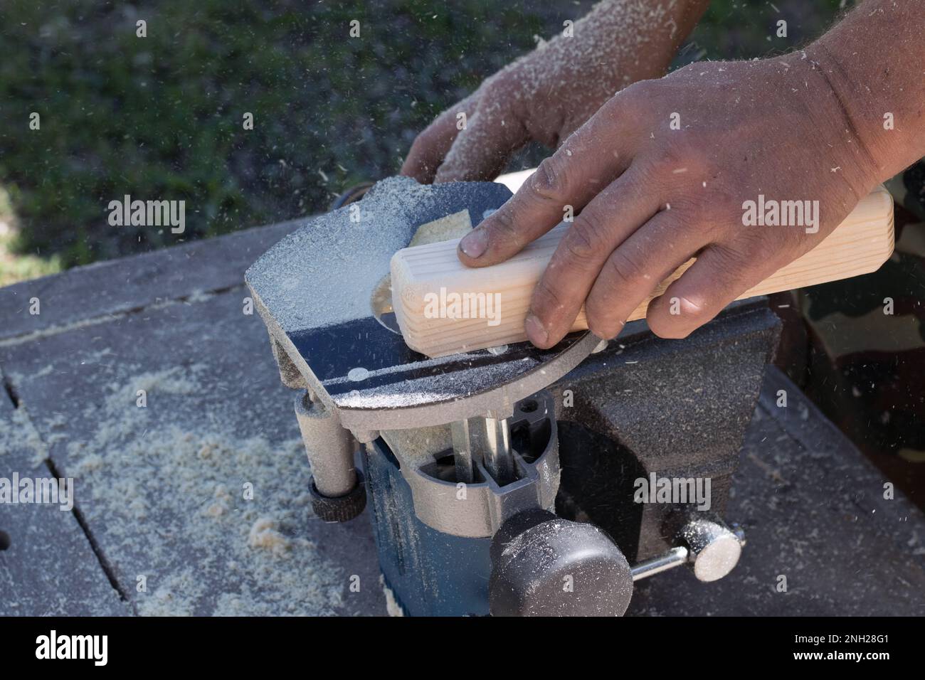 wood processing on a milling machine, handicraft wood processing using ...