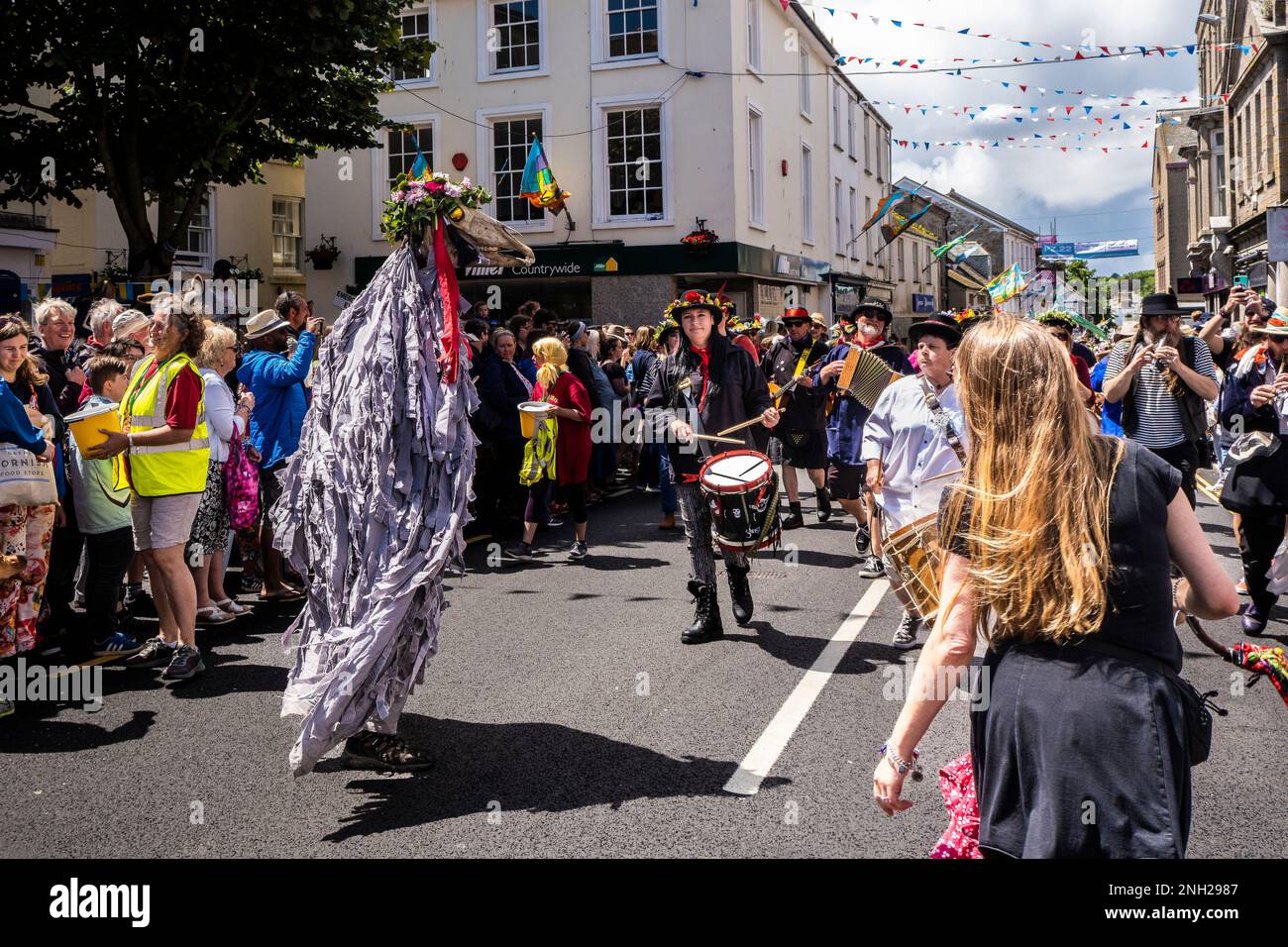 Penglaz the Penzance Obby Oss and the Teazer The Bucca with musicians ...