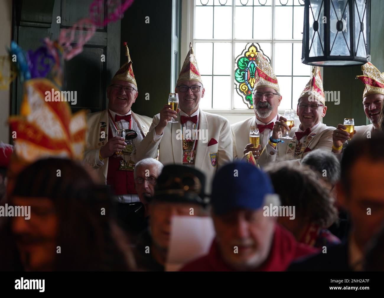 Marne, Germany. 20th Feb, 2023. Members of the Marner Karnevals ...