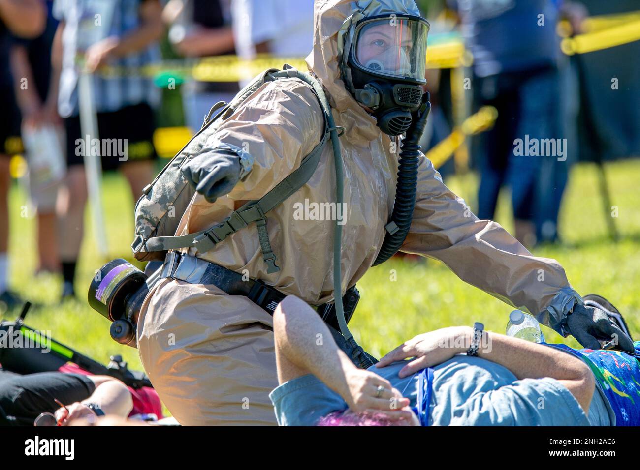 Airmen and soldiers from the Indiana National Guard establish, operate ...