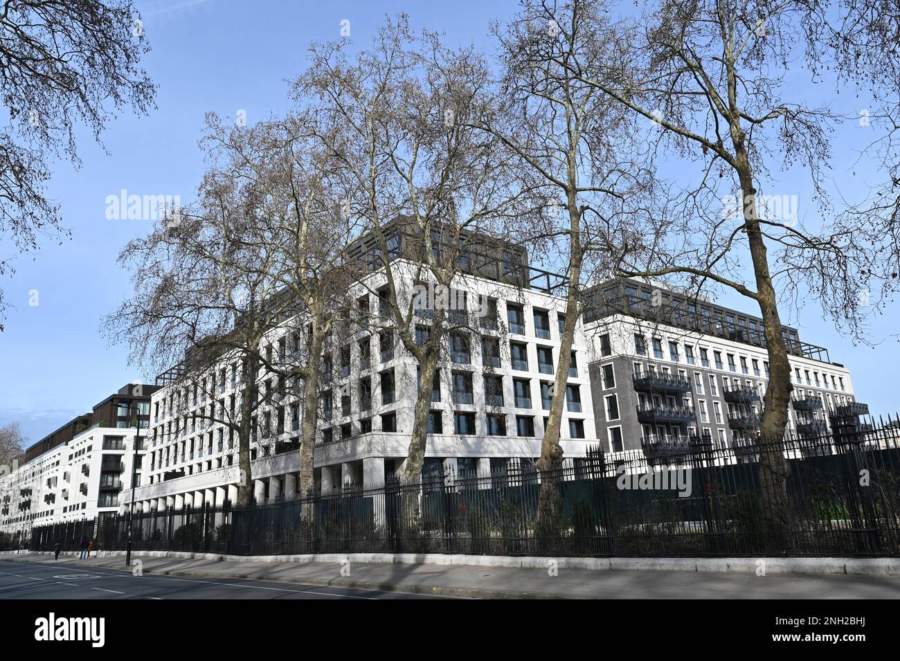 Chelsea barracks development hi-res stock photography and images - Alamy