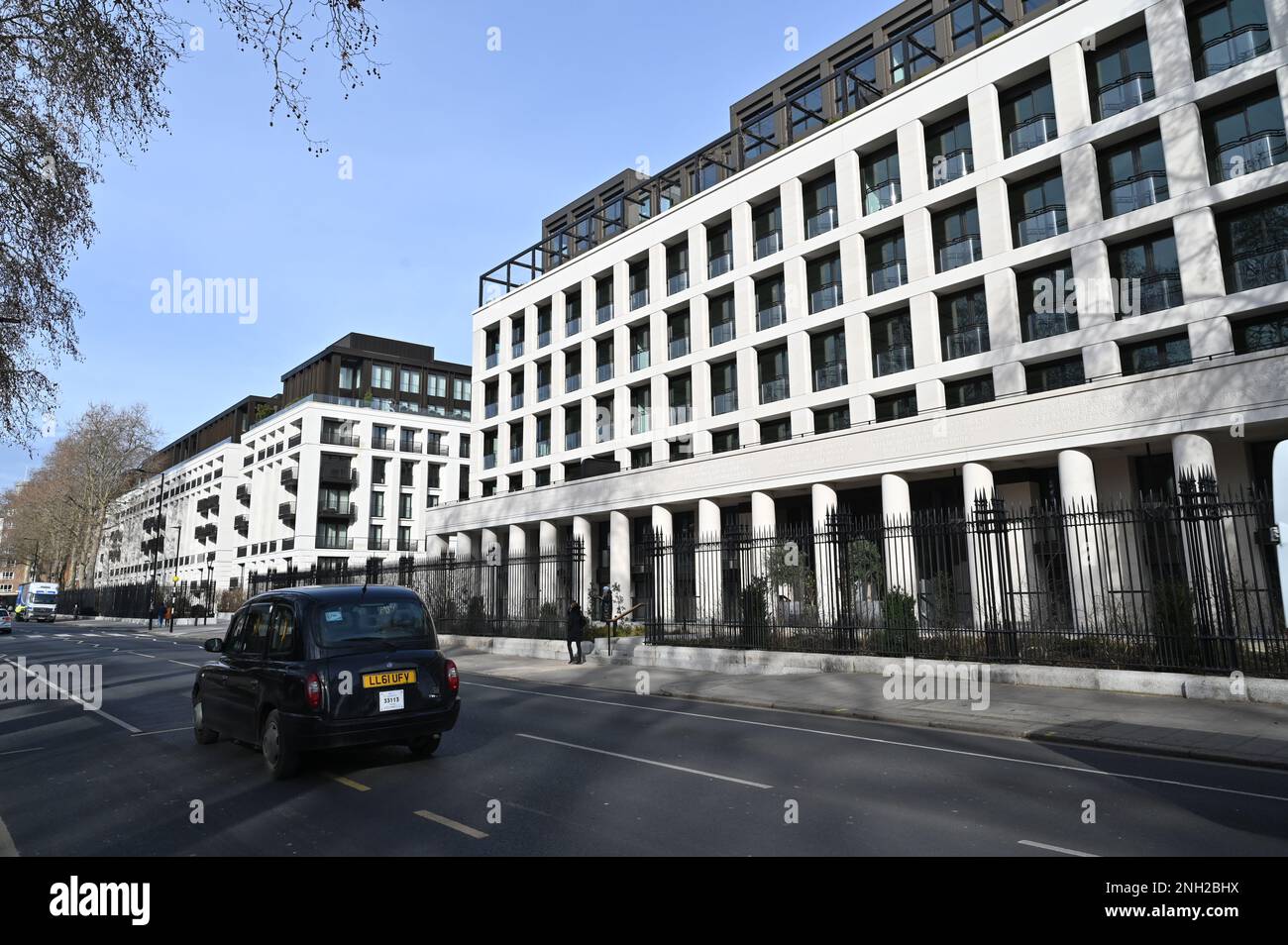 Chelsea barracks development hi-res stock photography and images - Alamy