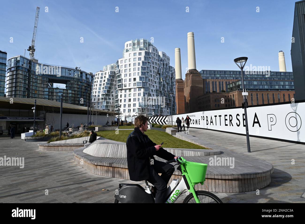 Battersea Power Station Underground Station by new build apartments ...