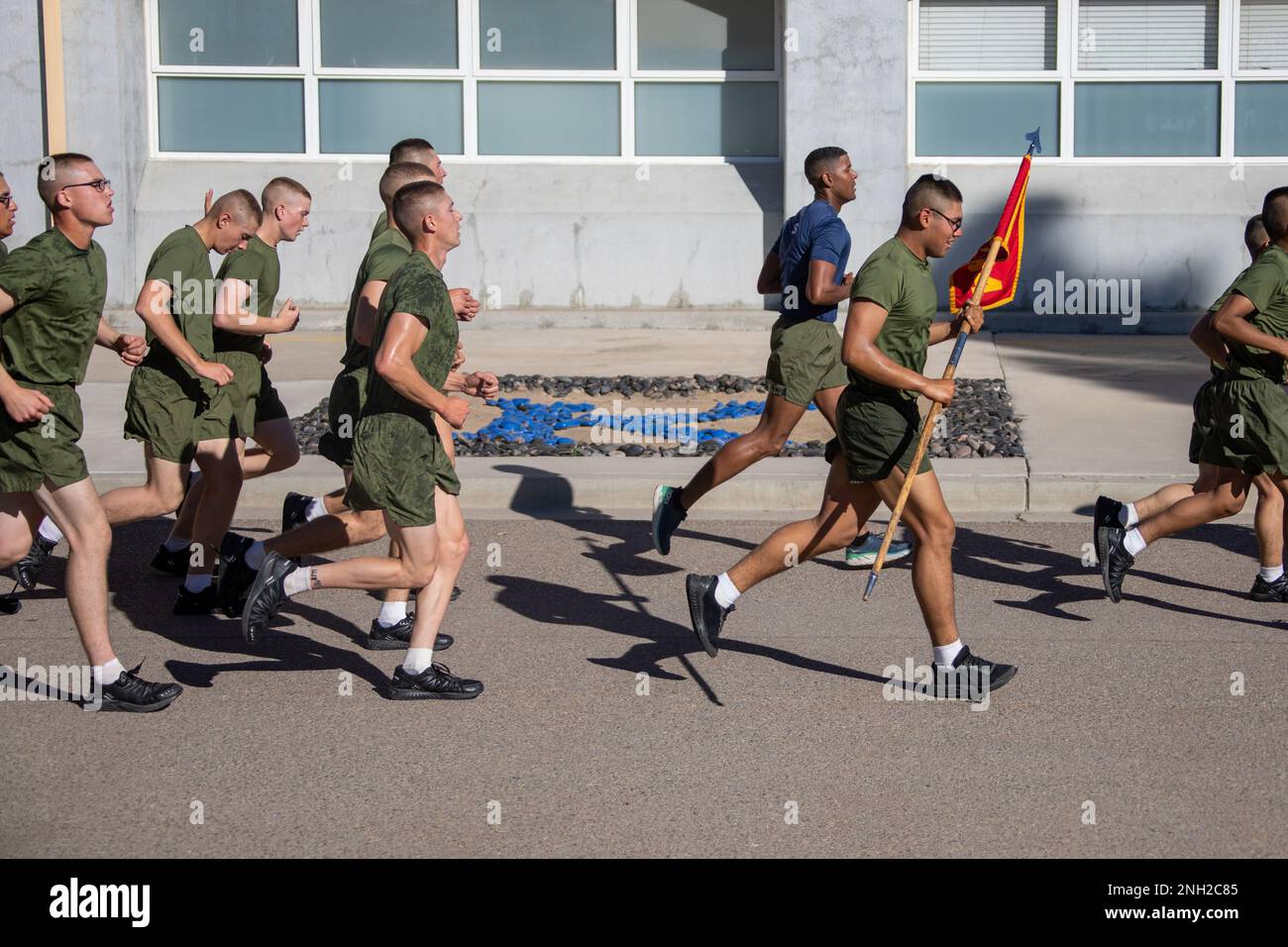 U.S. Marines with Kilo Company, 3rd Recruit Training Battalion ...