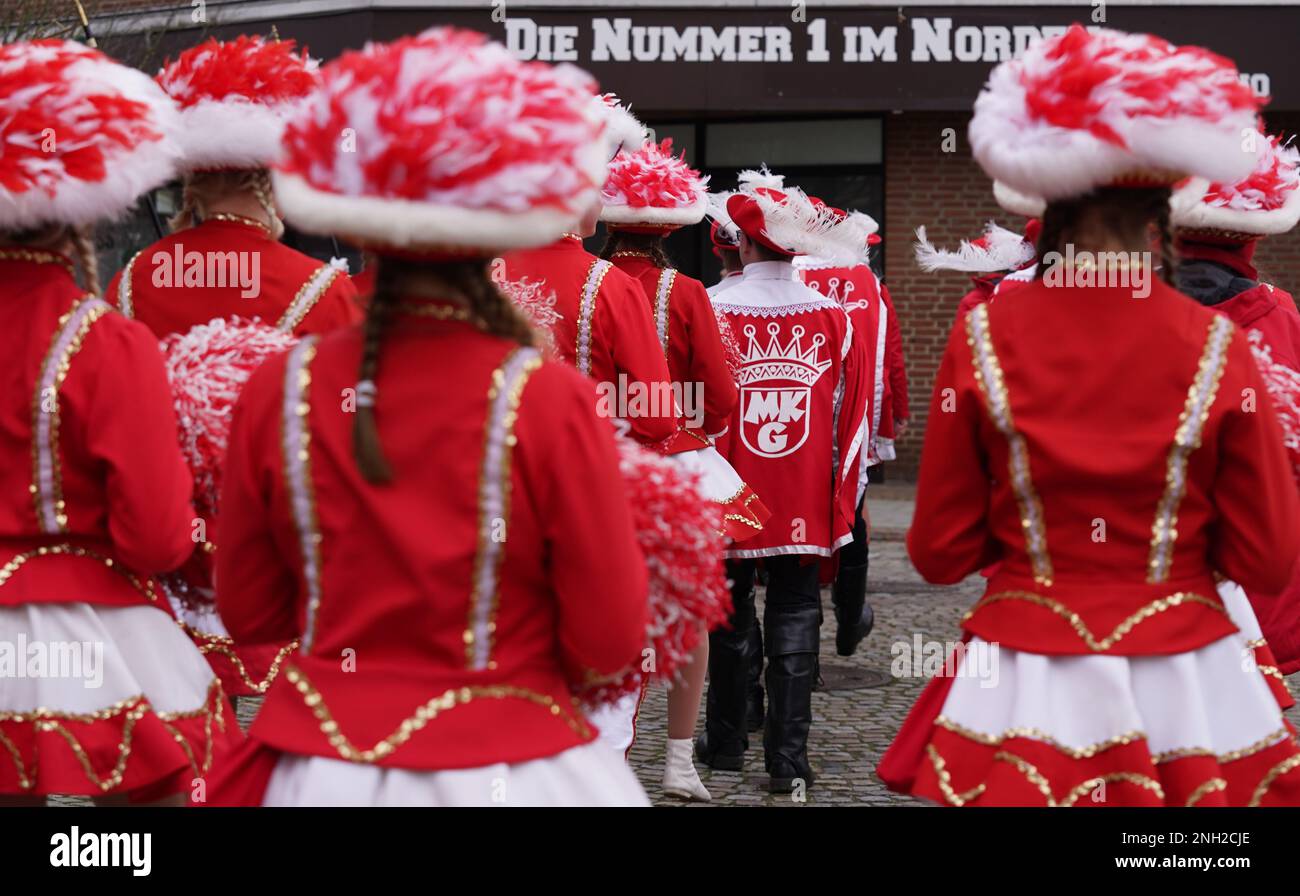 Marne, Germany. 20th Feb, 2023. The guard and members of the Marner ...