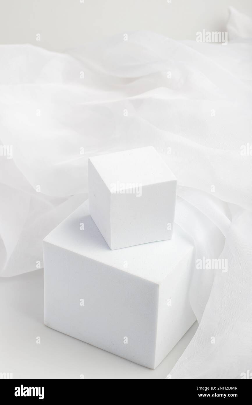 White product display hi-res stock photography and images - Alamy