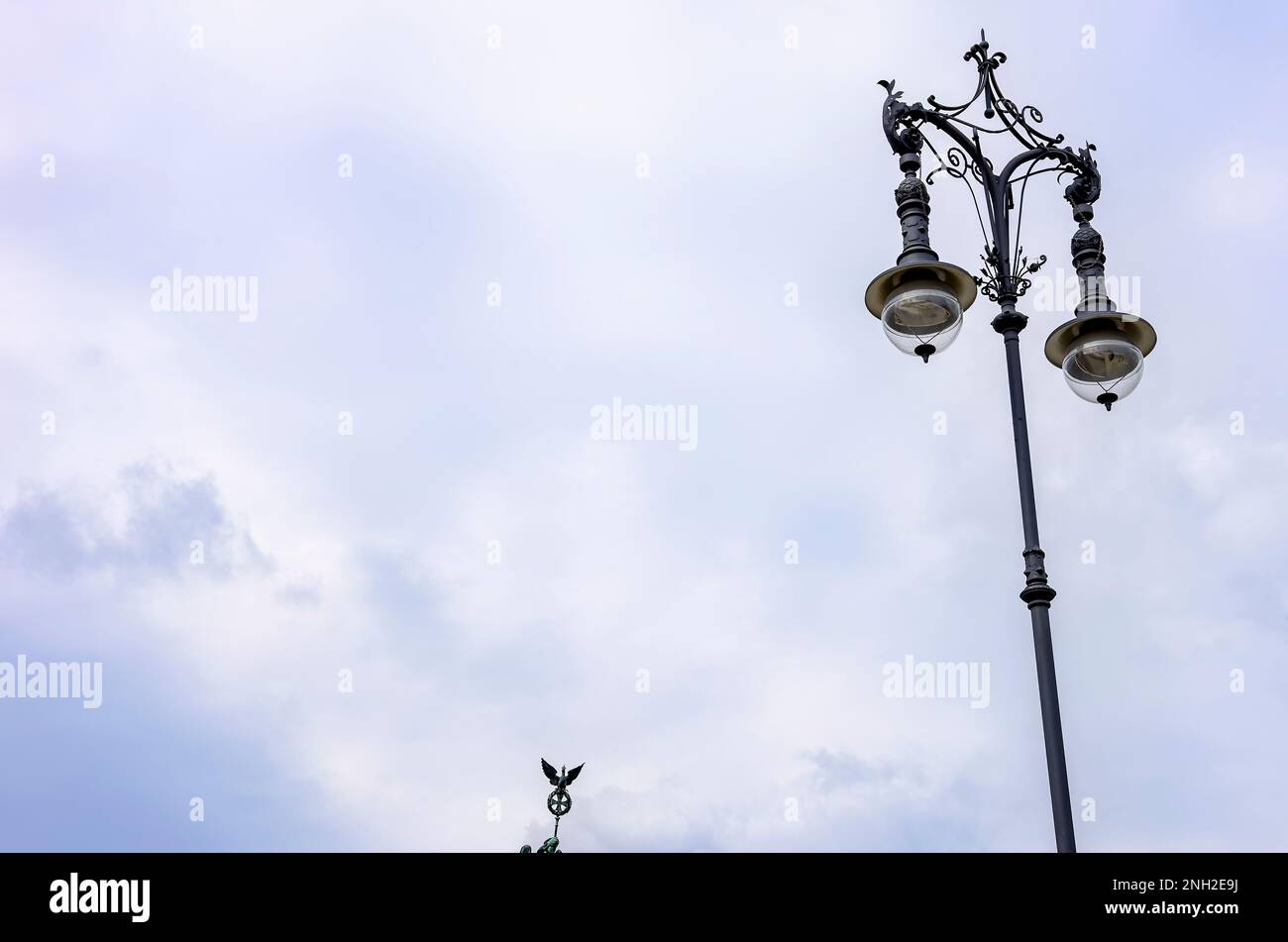 Brandenburg gate snapshot hi-res stock photography and images - Alamy