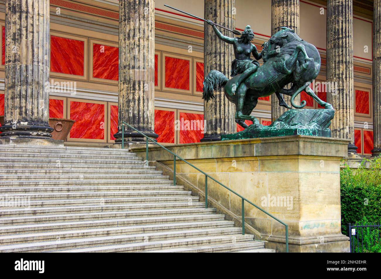 Bronze sculpture of a mounted amazon, equestrian statue Amazone zu ...
