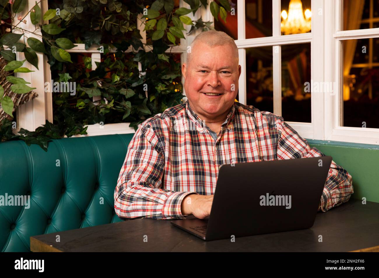 Man in his 60s hi-res stock photography and images - Alamy