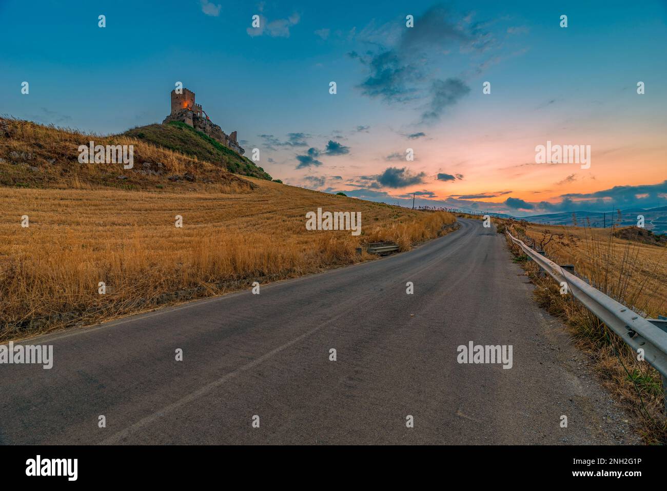Medieval castle road hi-res stock photography and images - Alamy