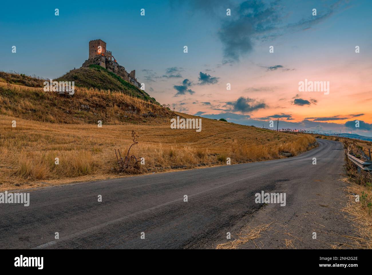 Medieval castle road hi-res stock photography and images - Alamy