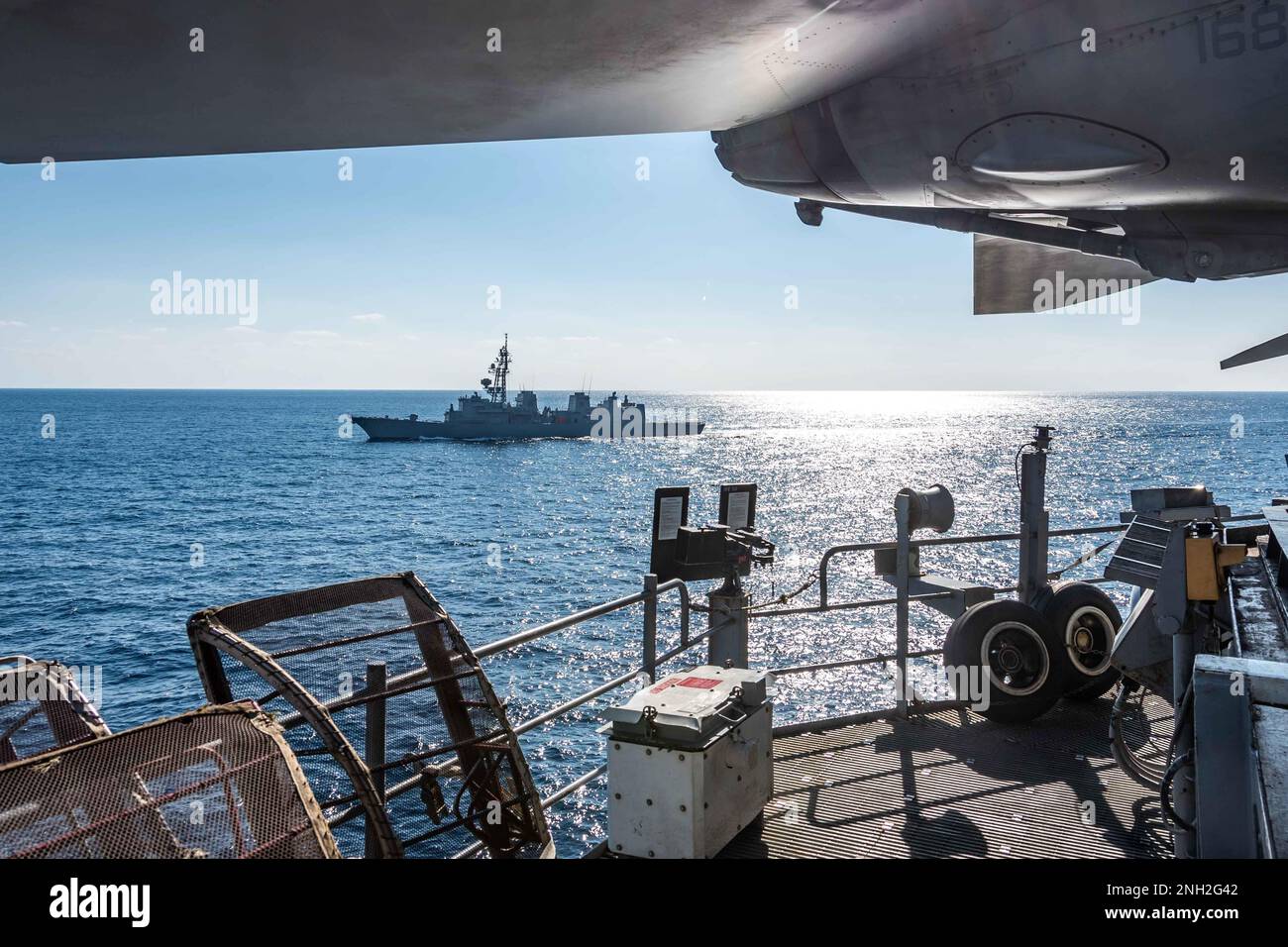 221208-N-BR419-2010 PHILIPPINE SEA (Dec. 8, 2022) The Japan Maritime ...