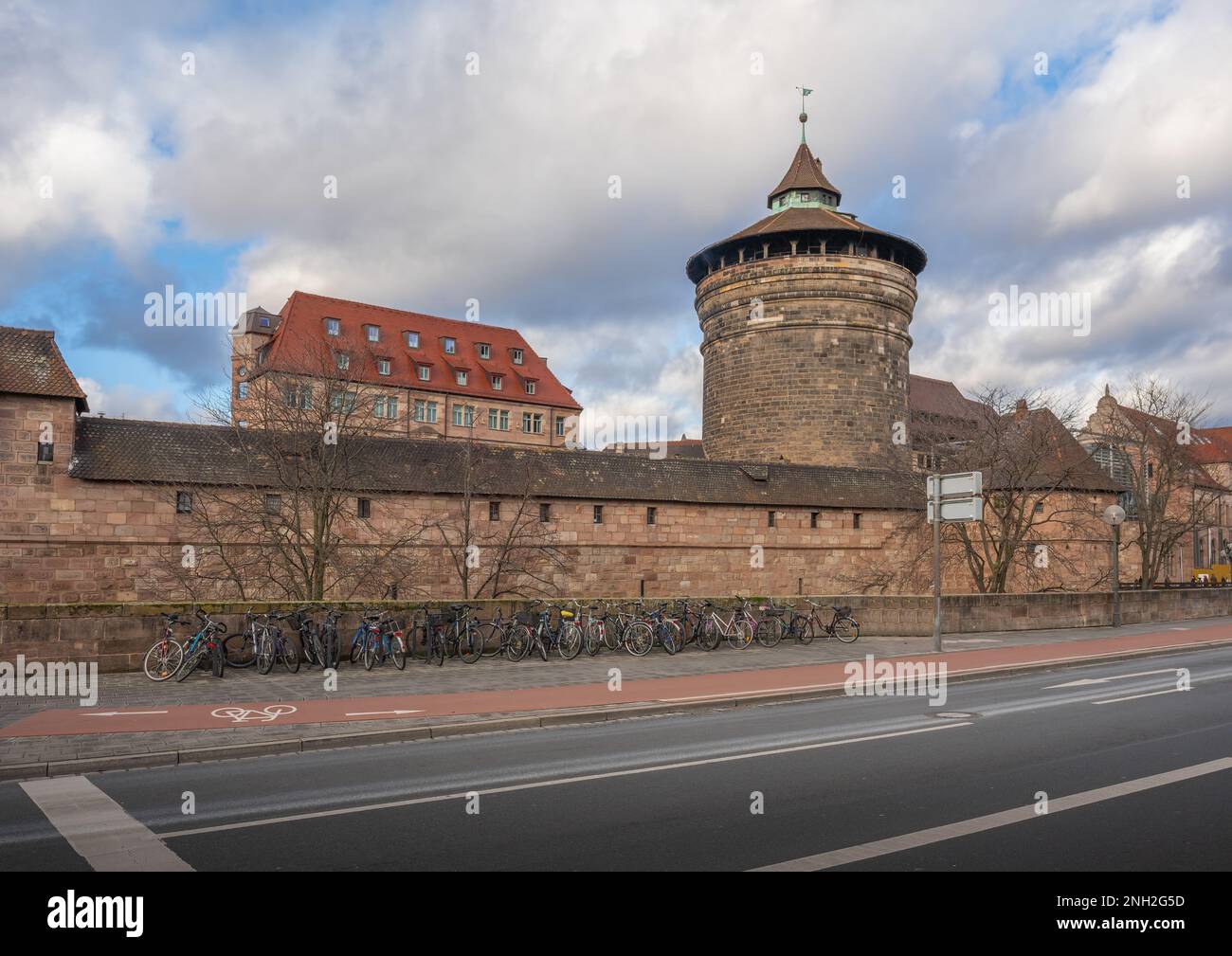 Frauentorturm (Women Gate Tower) at Handwerkerhof (Craftsmens Courtyard ...