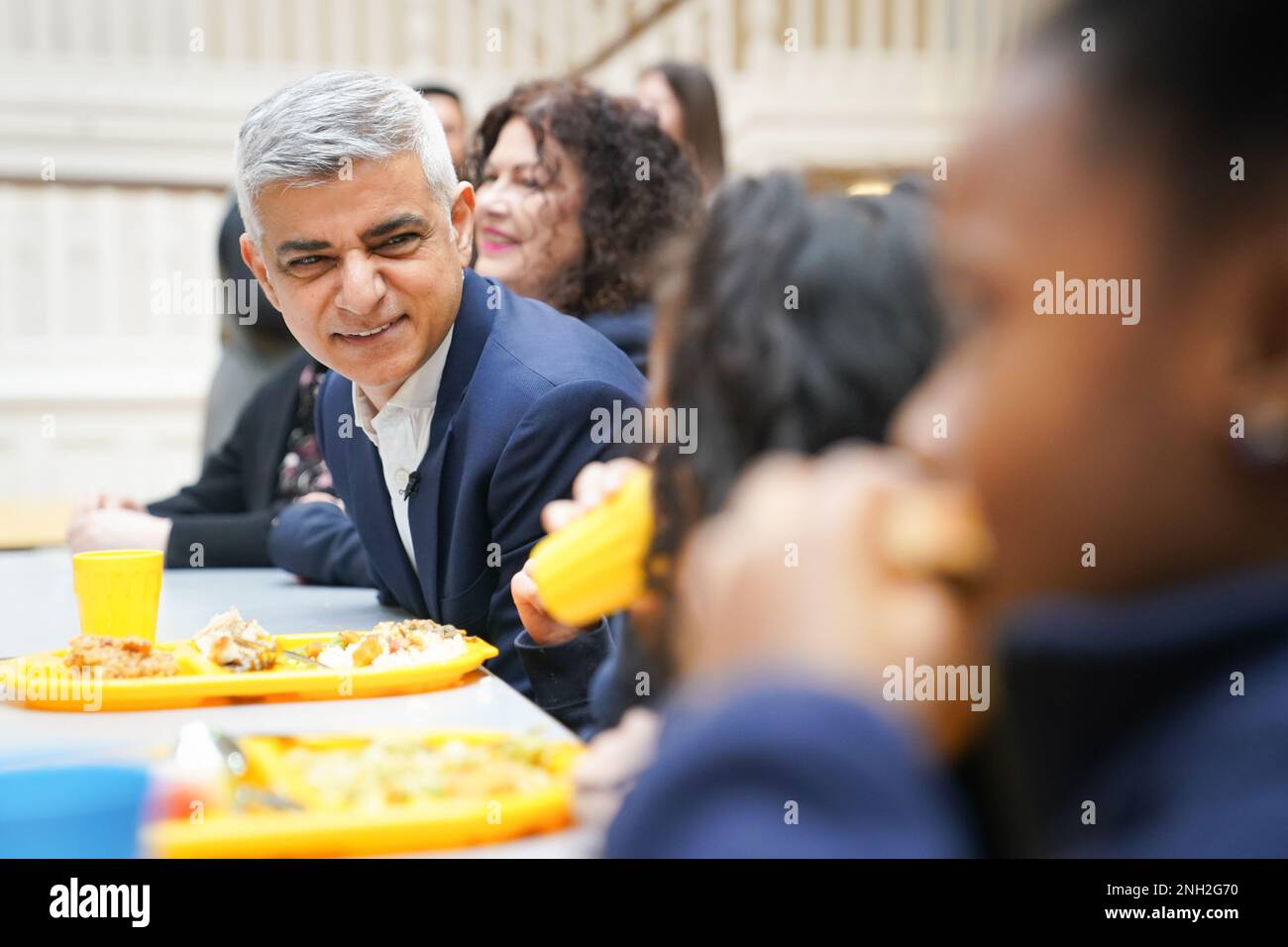 Mayor of London Sadiq Khan visits his old school, Fircroft Primary ...