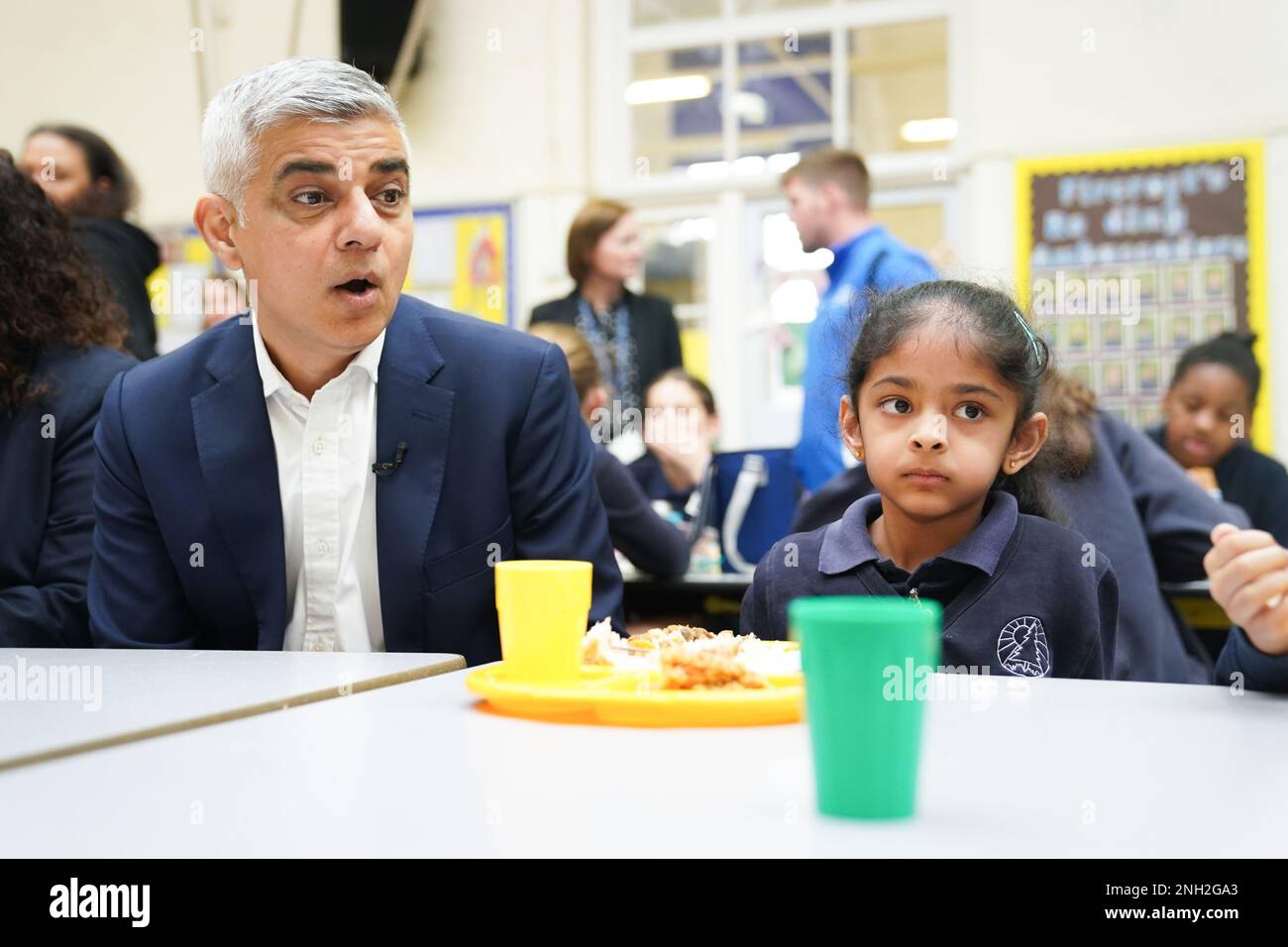 Mayor of London Sadiq Khan visits his old school, Fircroft Primary ...