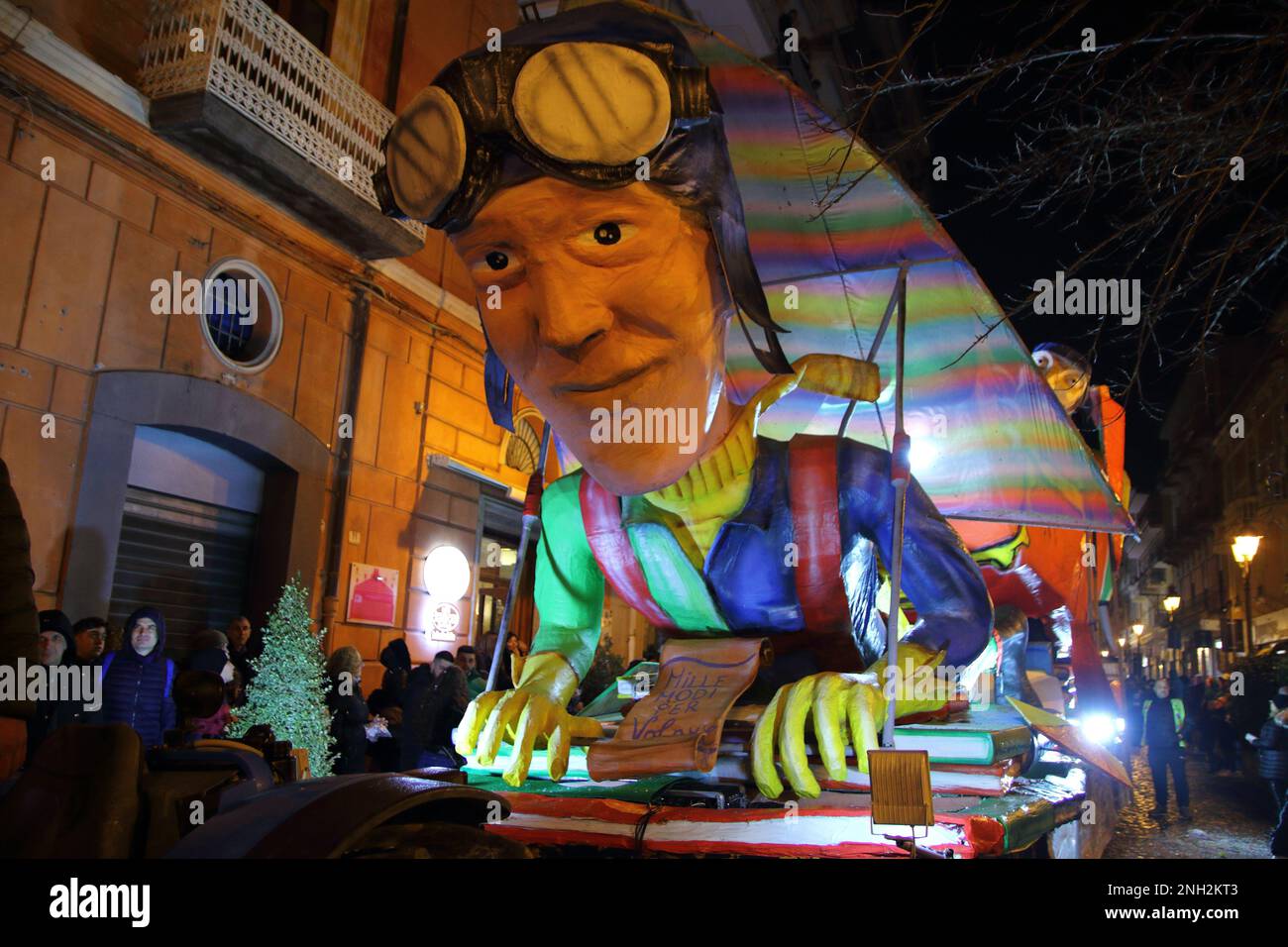 Papier mache masque hi-res stock photography and images - Alamy