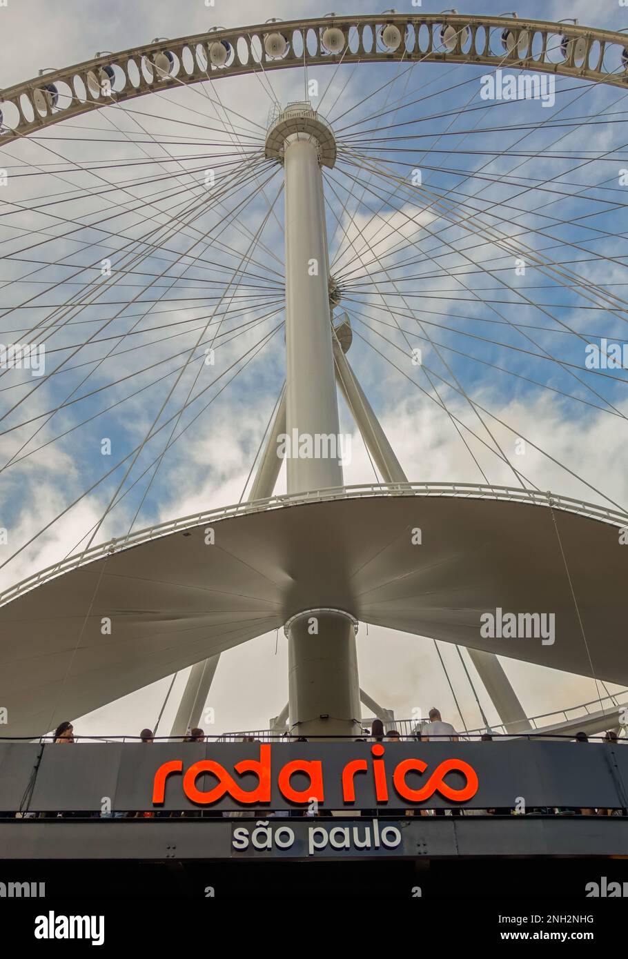 Sao Paulo, Brazil - 01.24.23: Roda Rico, largest Ferris wheel in Latin ...