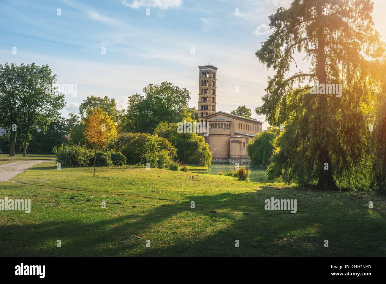 Peace church hi-res stock photography and images - Alamy