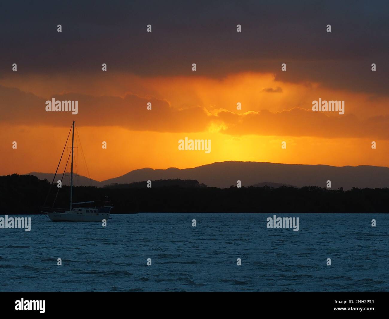 Sunset endeavour river hi-res stock photography and images - Alamy