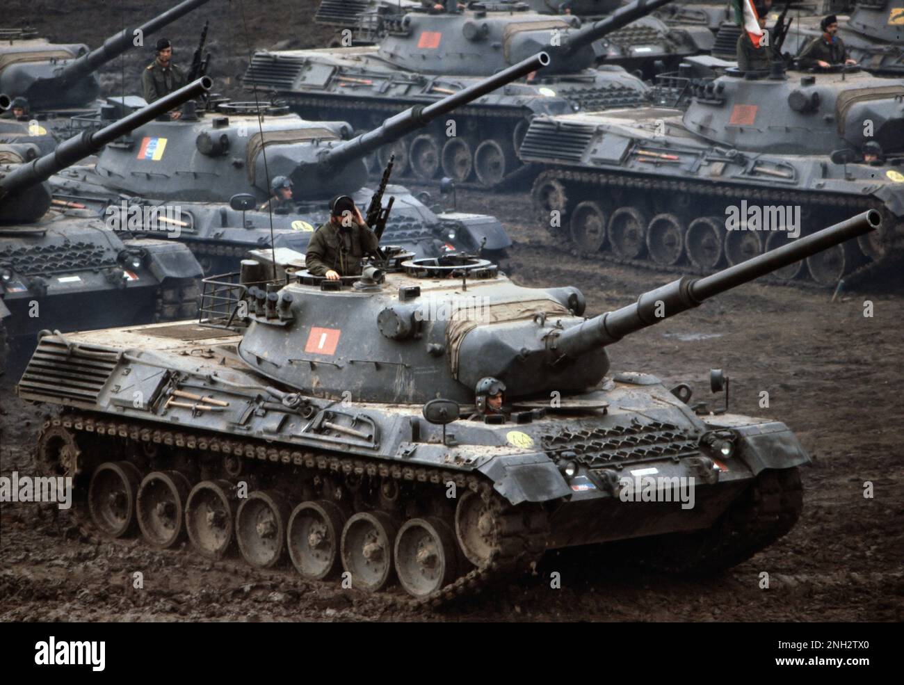 - Italian army, Leopard 1 tank - esercito italiano, carri armati ...