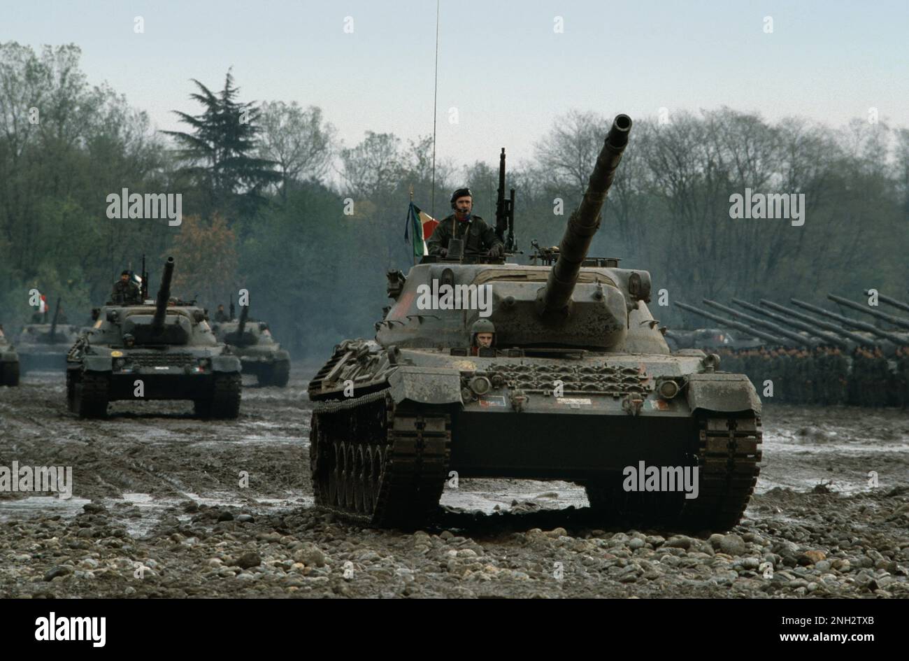 - Italian army, Leopard 1 tank - esercito italiano, carri armati ...