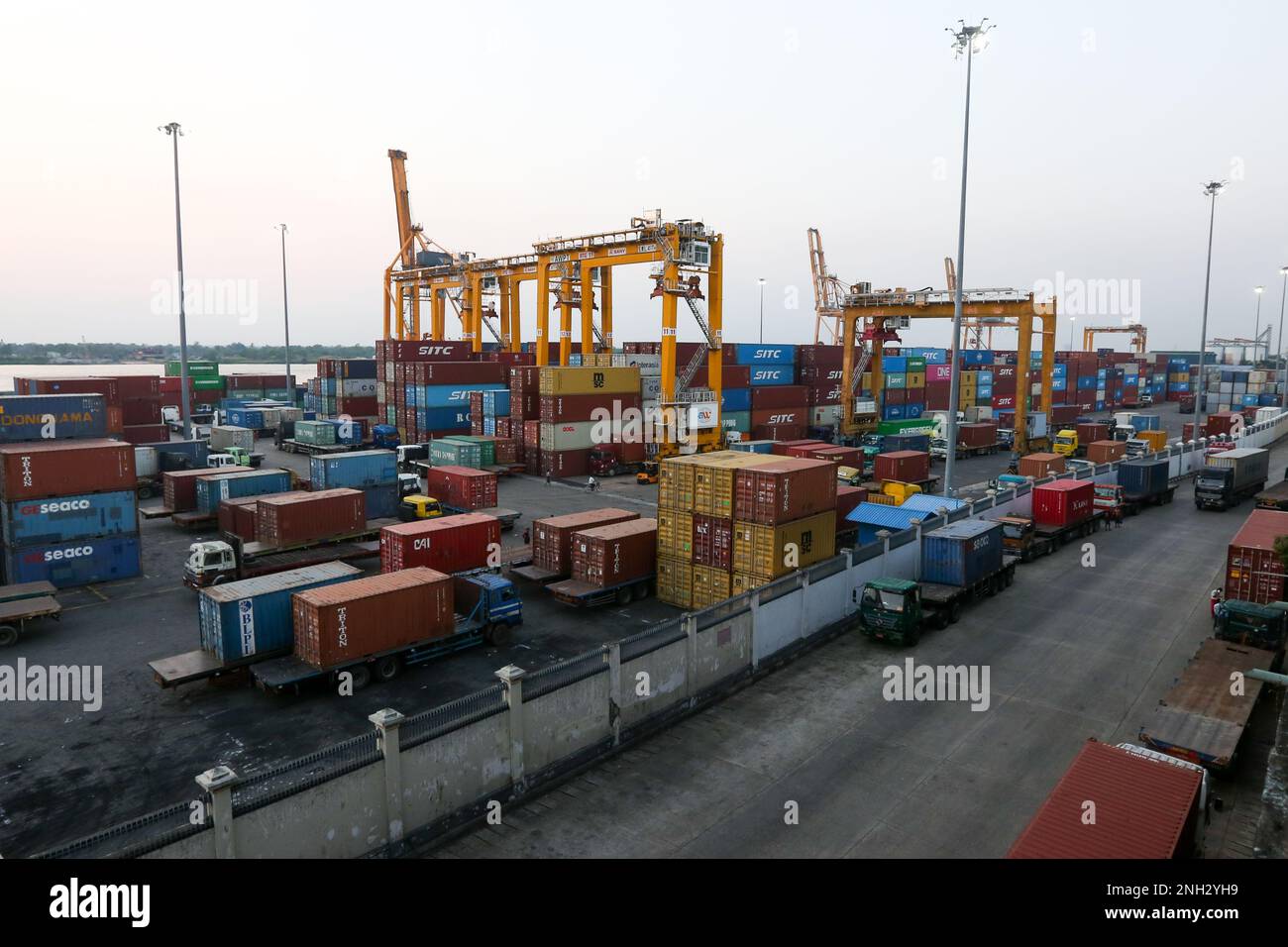 Yangon. 20th Feb, 2023. This photo taken on Feb. 20, 2023 shows a port ...