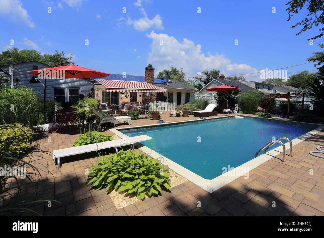 Suburban backyard Long Island New York Stock Photo - Alamy