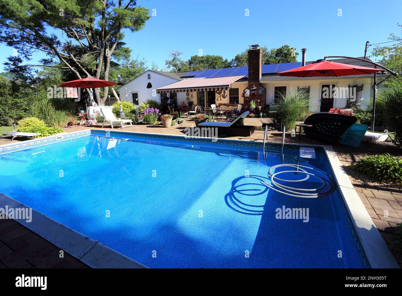 Suburban backyard Long Island New York Stock Photo - Alamy