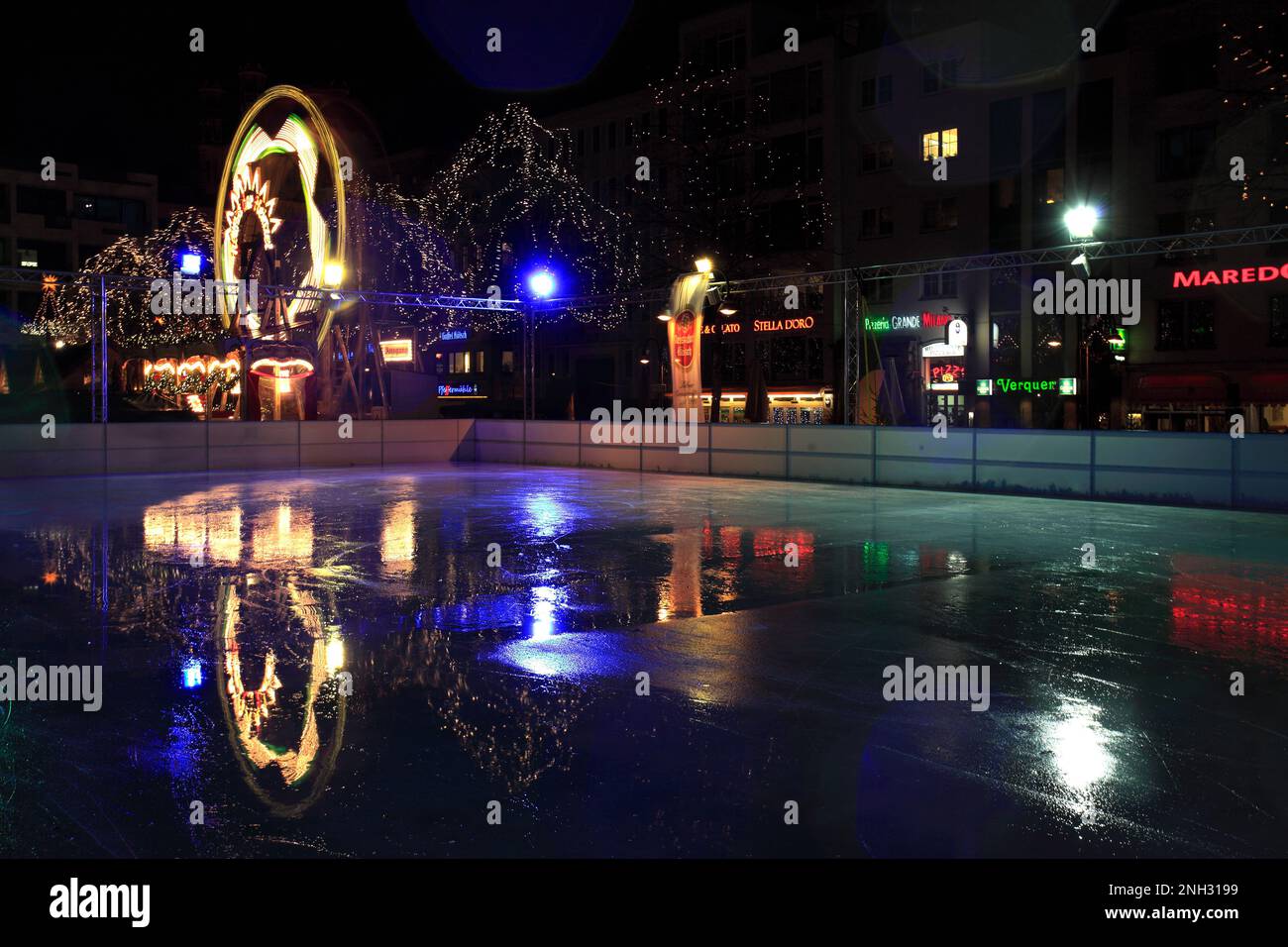 The ice skating rink at the Christmas markets in Cologne City, North ...
