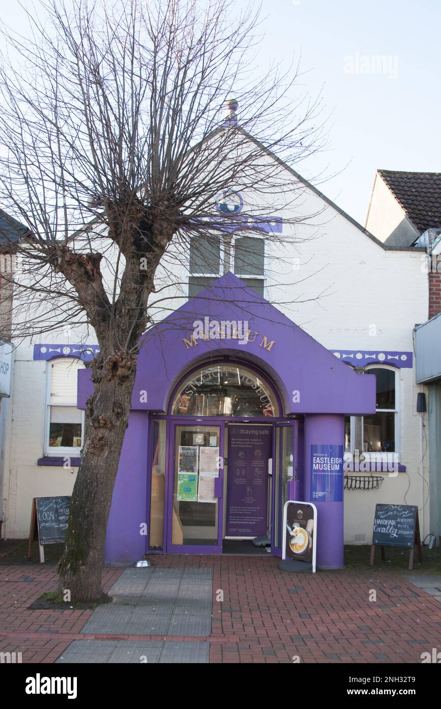 Eastleigh town hi-res stock photography and images - Alamy