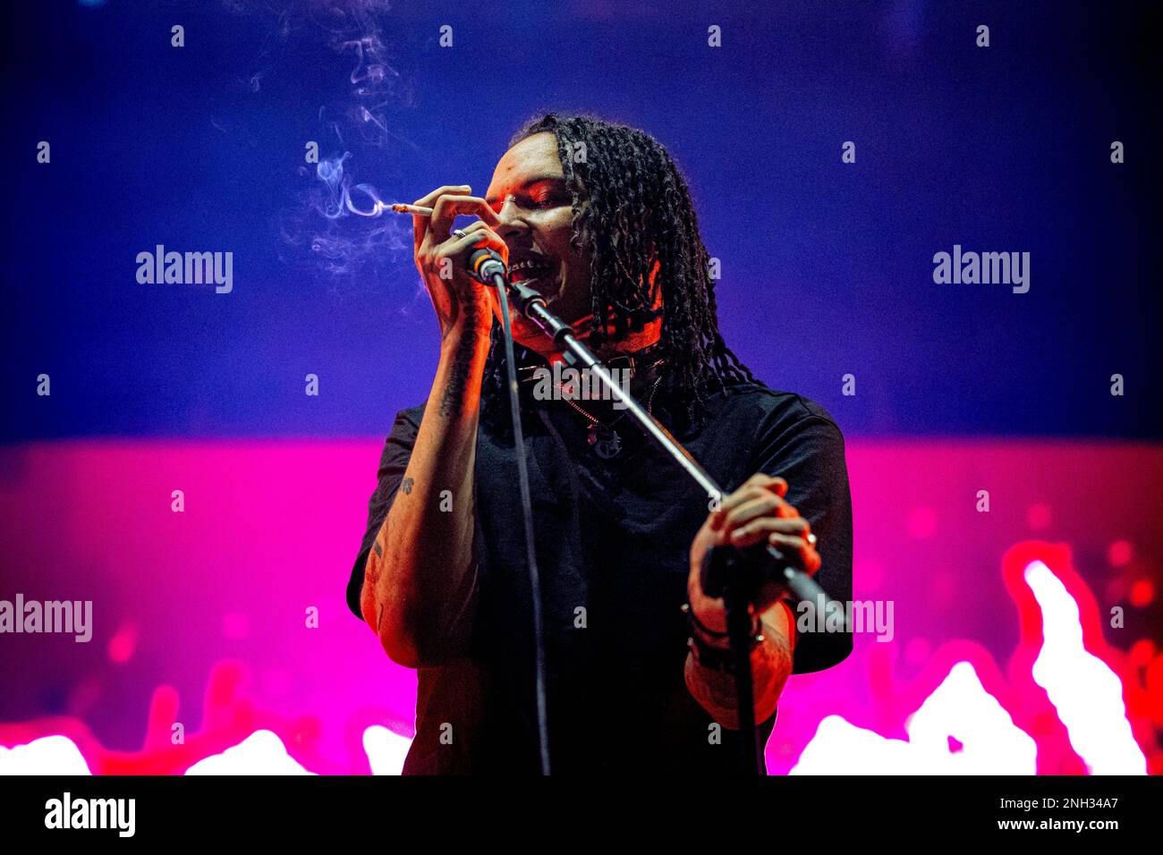 Poorstacy singer hi-res stock photography and images - Alamy