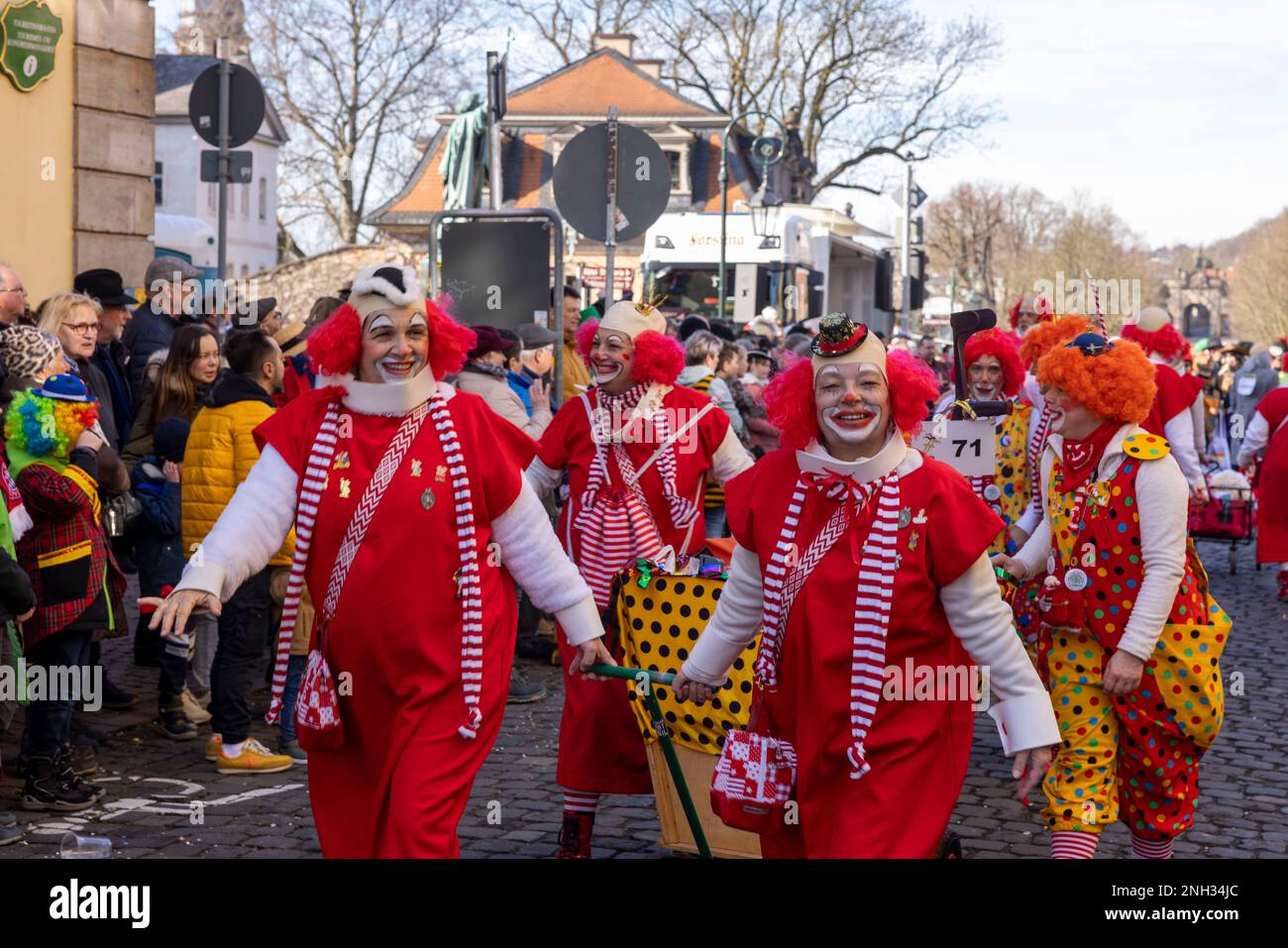 Fulda, Germany. 20th Feb, 2023. Fools dressed as clowns take part in ...
