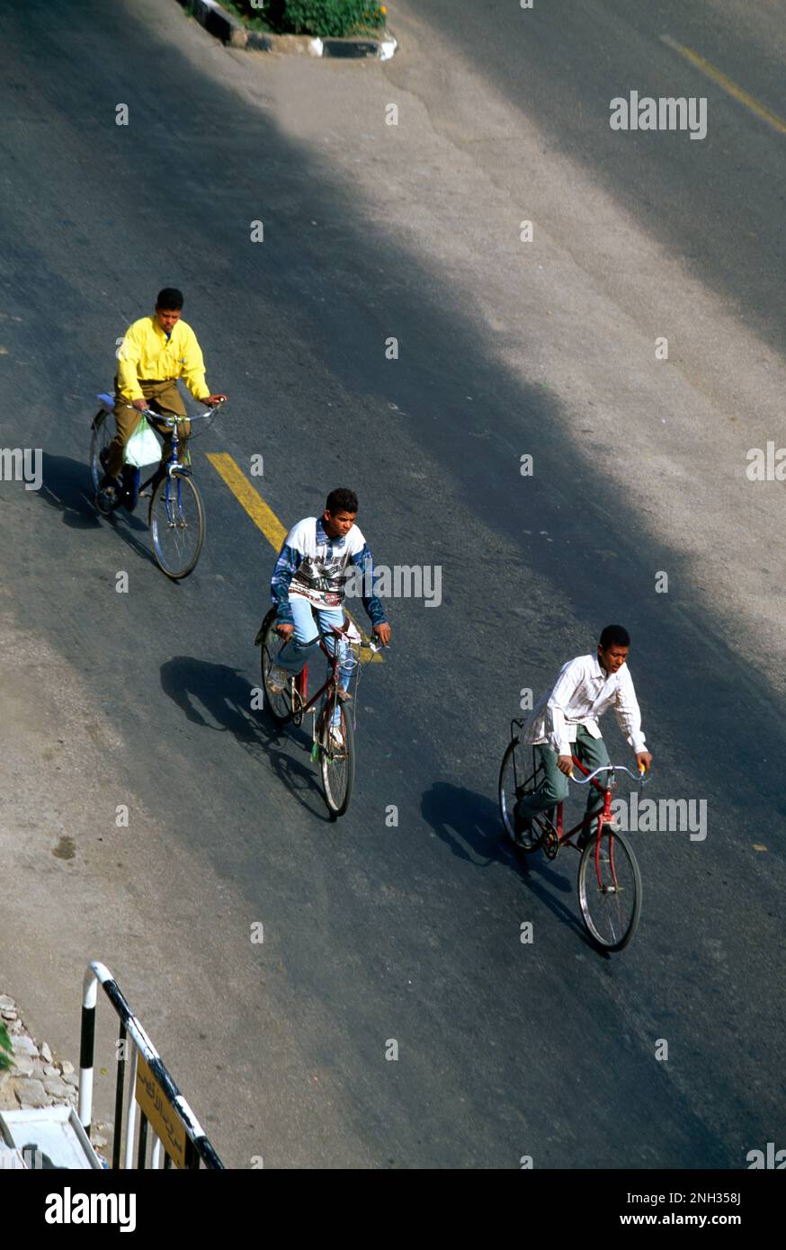 Cycling overview hi-res stock photography and images - Alamy