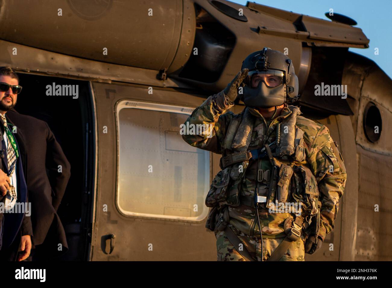 A U.S. Army Soldier salutes Ambassador Rahm Emanuel, U.S. Ambassador to ...