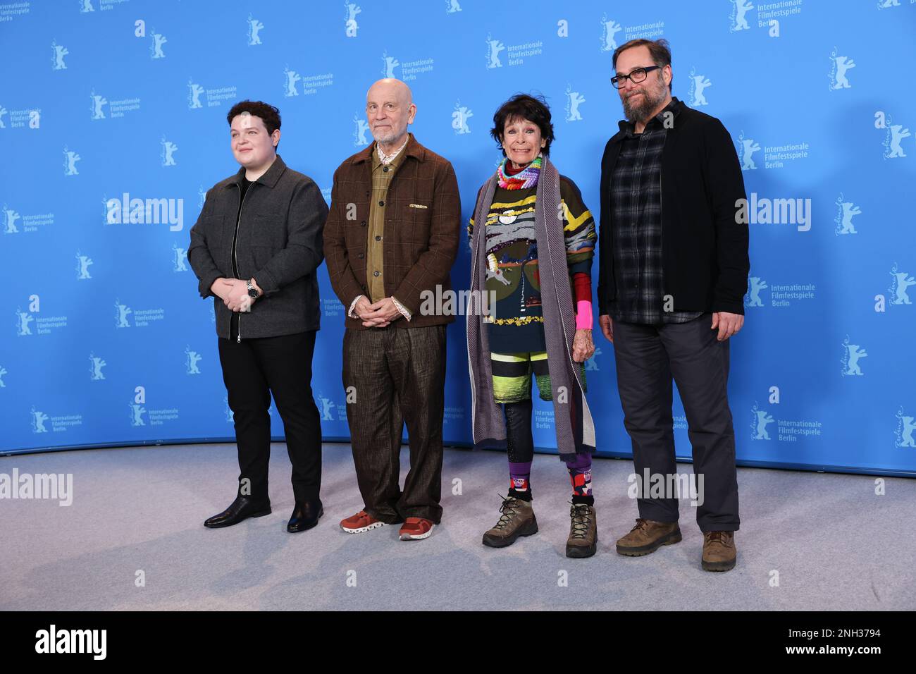 Berlin, Germany. 20th Feb, 2023. Actors Tom Xander (l-r), John ...