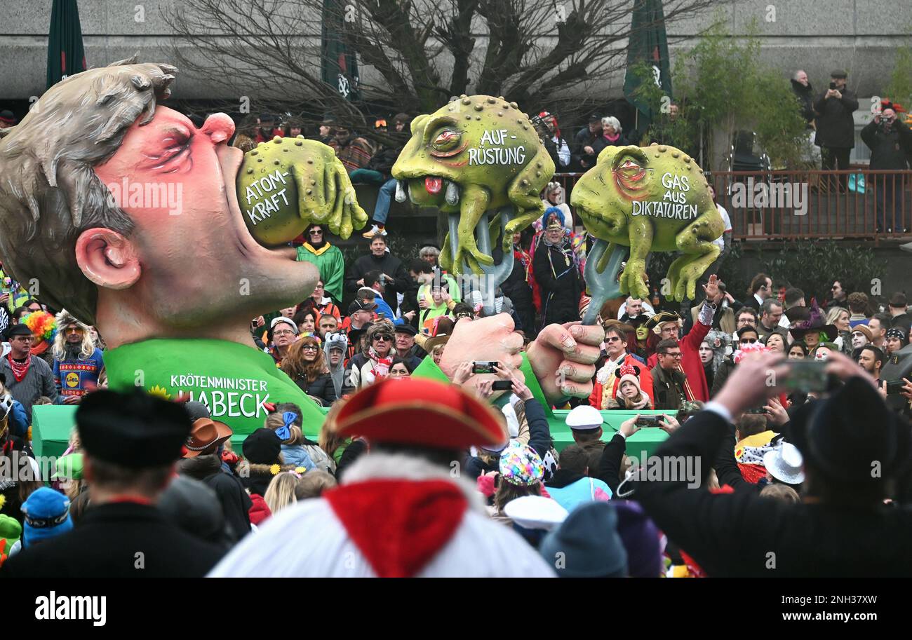 Rose Monday procession in Duesseldorf; theme float by Jaques Tilly: Minister of Economics Robert ...