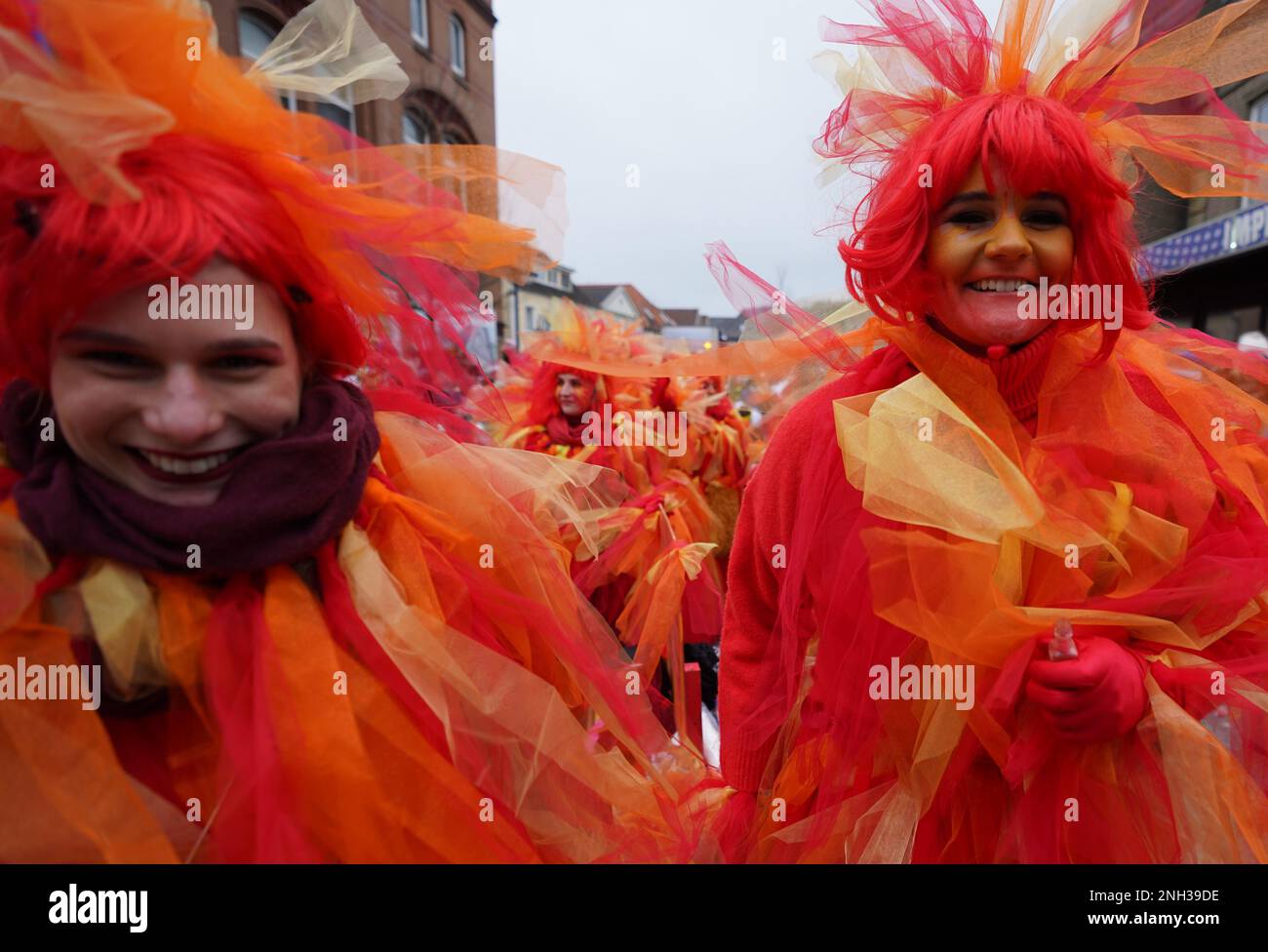 Marne, Germany. 20th Feb, 2023. Carnivalists celebrate during the Rose ...