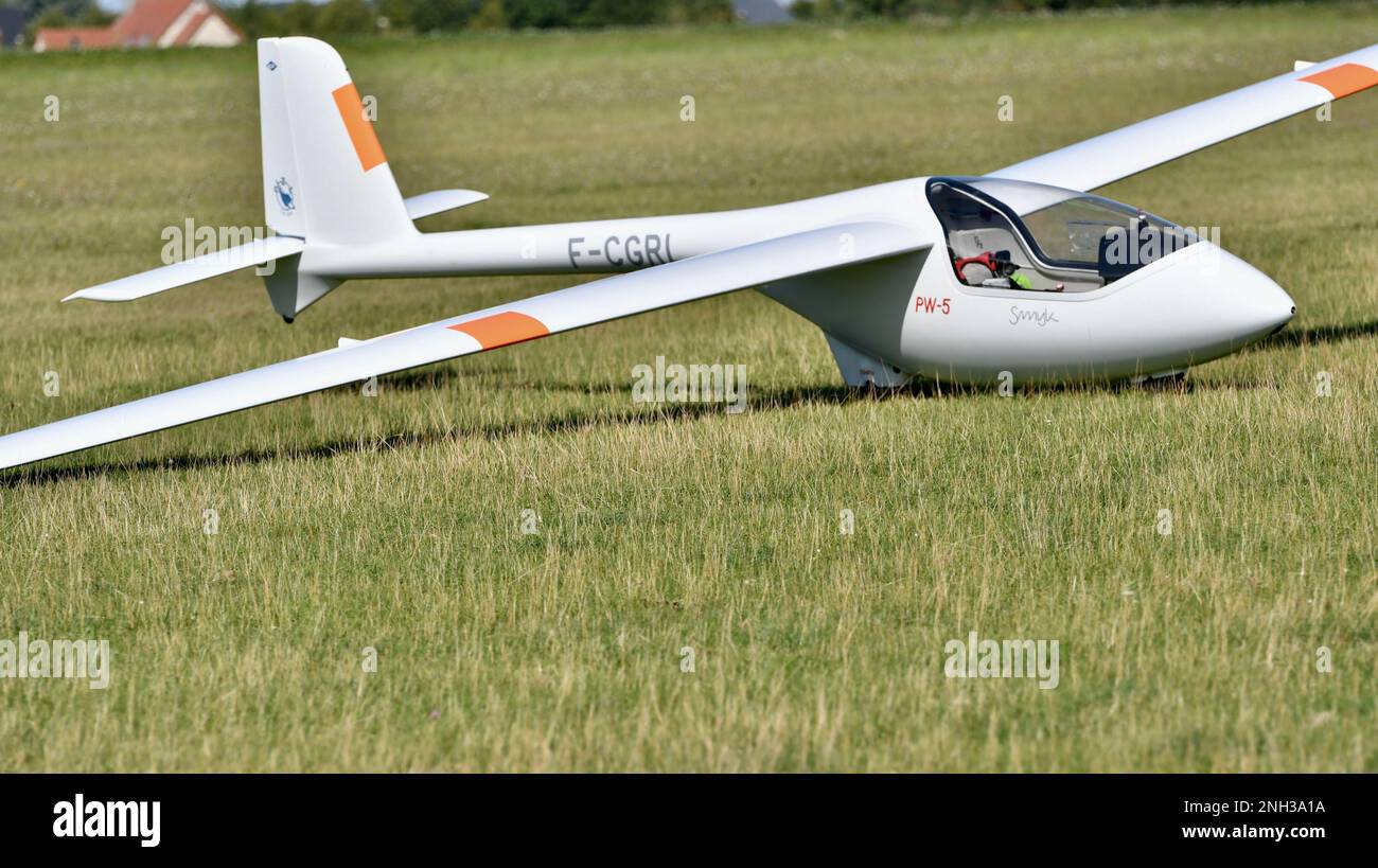 World class glider hi-res stock photography and images - Alamy