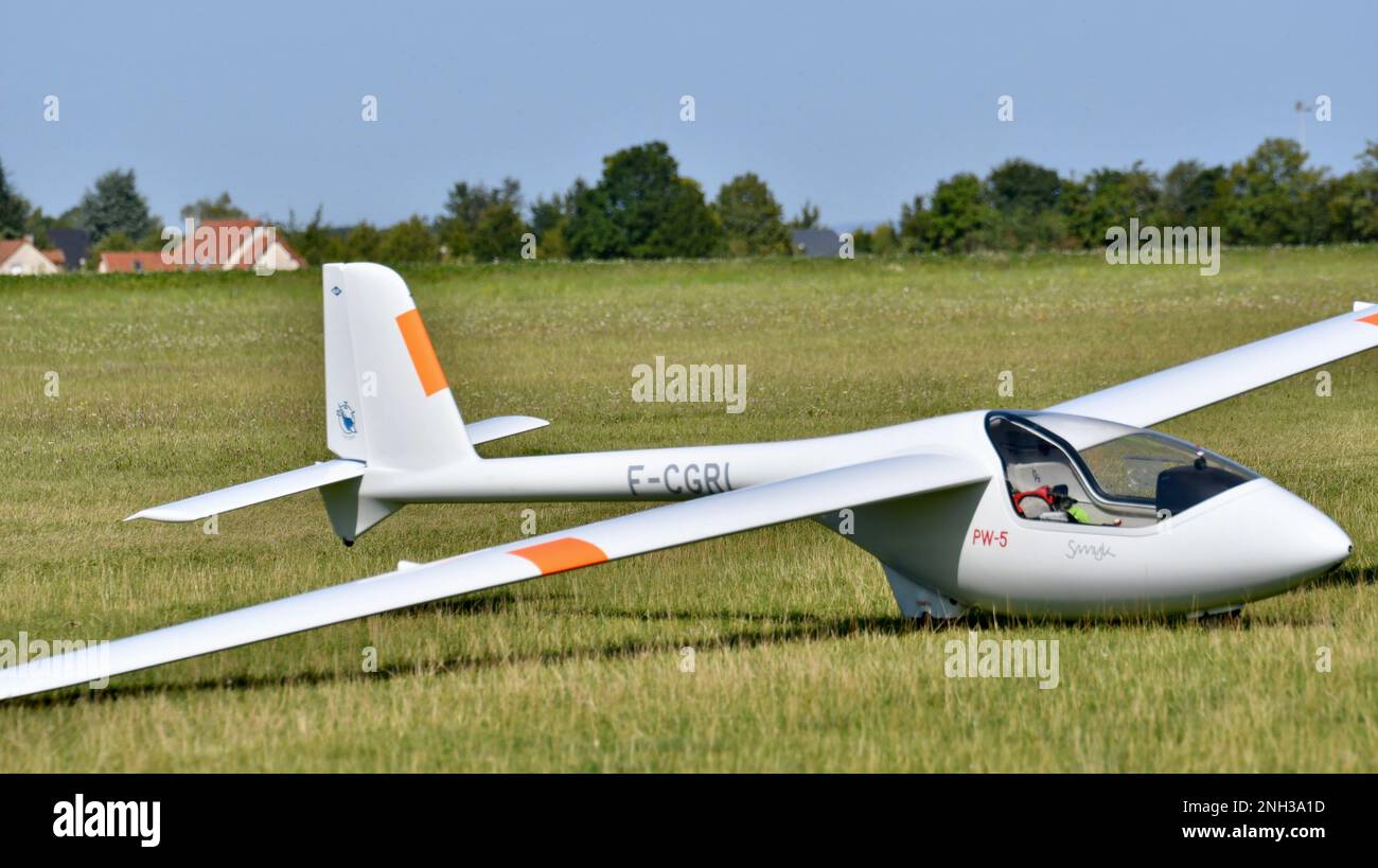 World class glider hi-res stock photography and images - Alamy