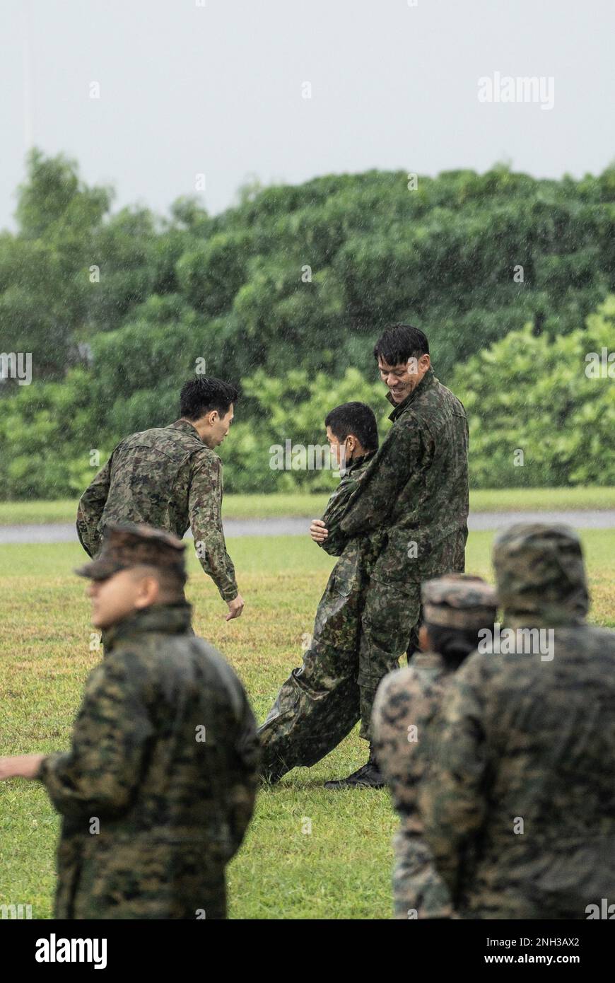 Personnel with the Japan Ground Self-Defense Force’s 15th Logistics ...