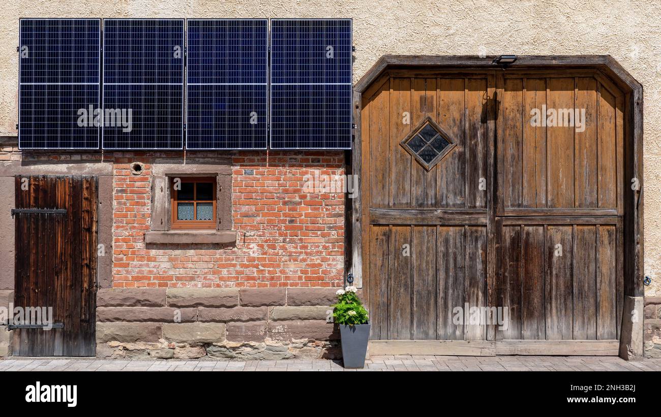 Solar facade hi-res stock photography and images - Alamy